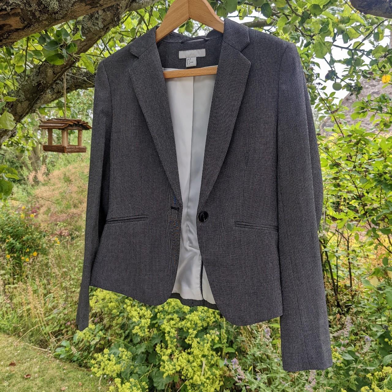 Office suit set Cute suit set from H&M - jacket and... - Depop