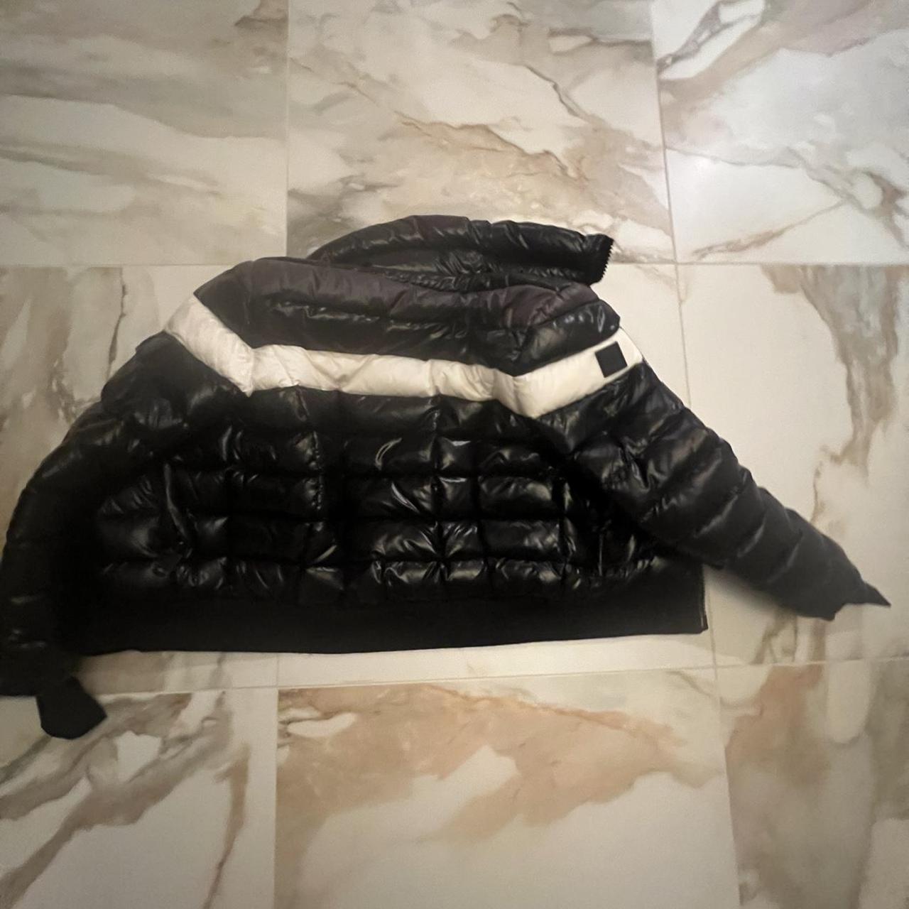 Super cute black shiny puffer jacket with a gray and... - Depop