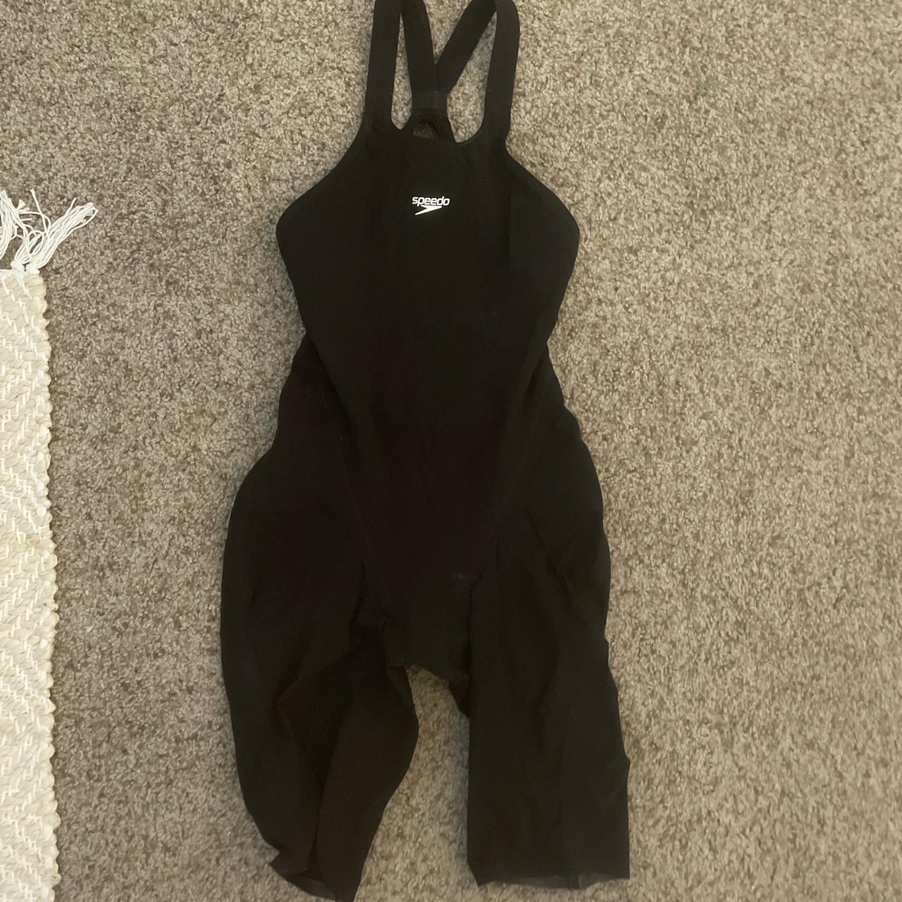 SPEEDO TECH SUIT KNEE SKIN - Depop