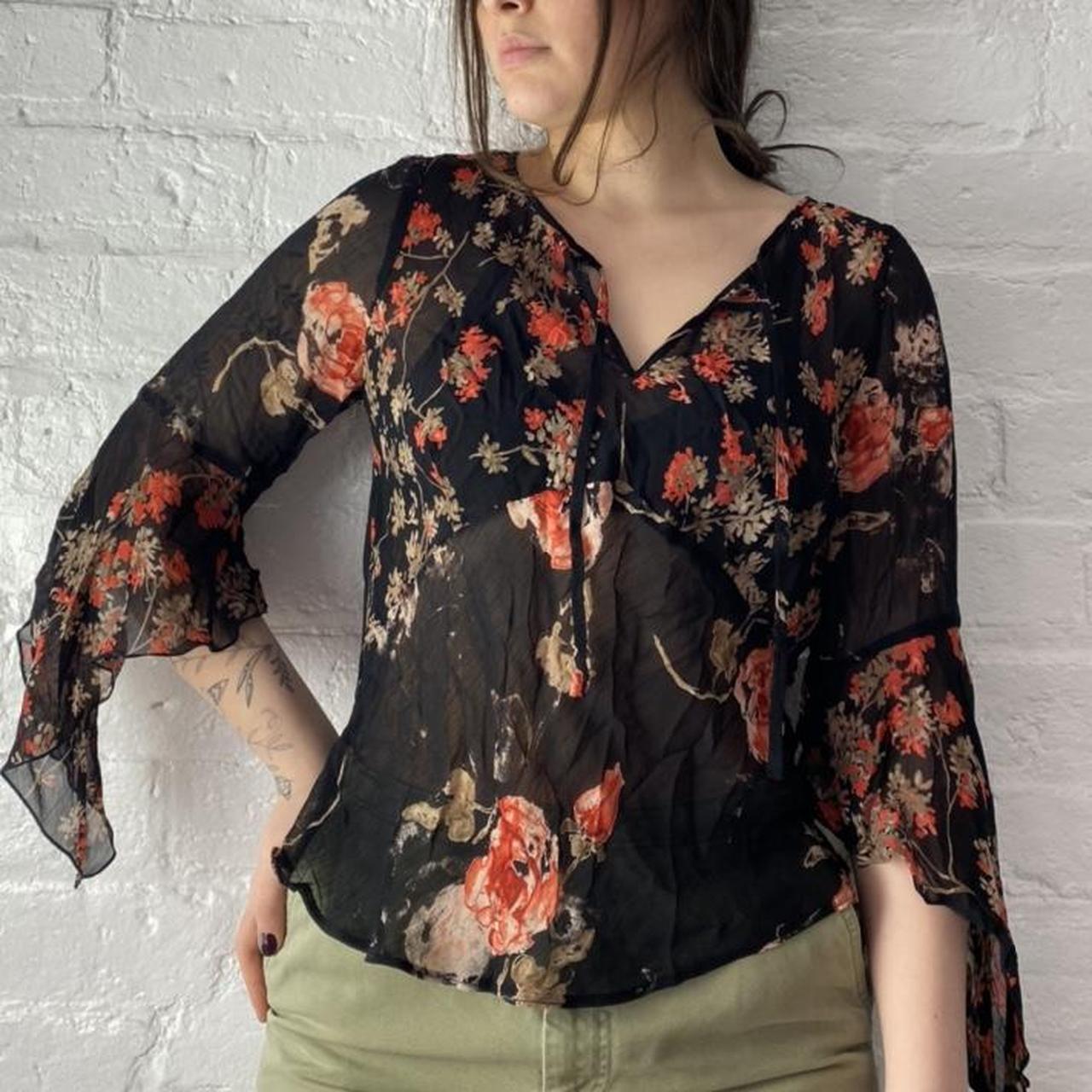 Wallis Women's Black and Red Blouse | Depop