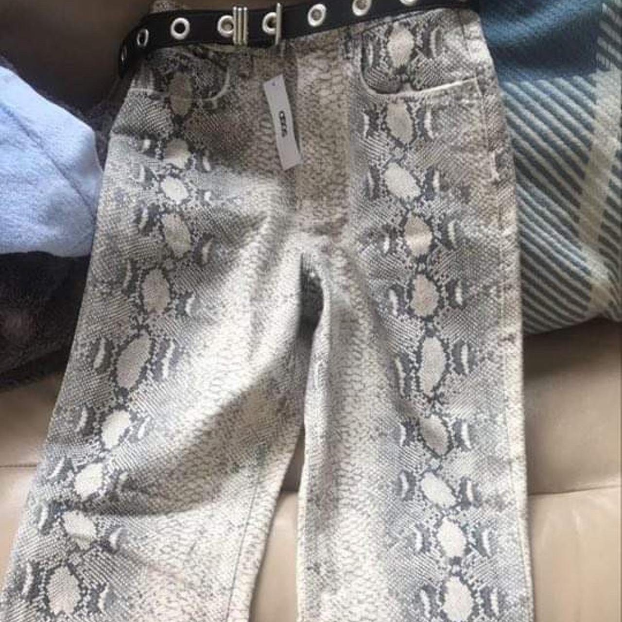 Snakeskin jeans from Zara size Xs - Depop