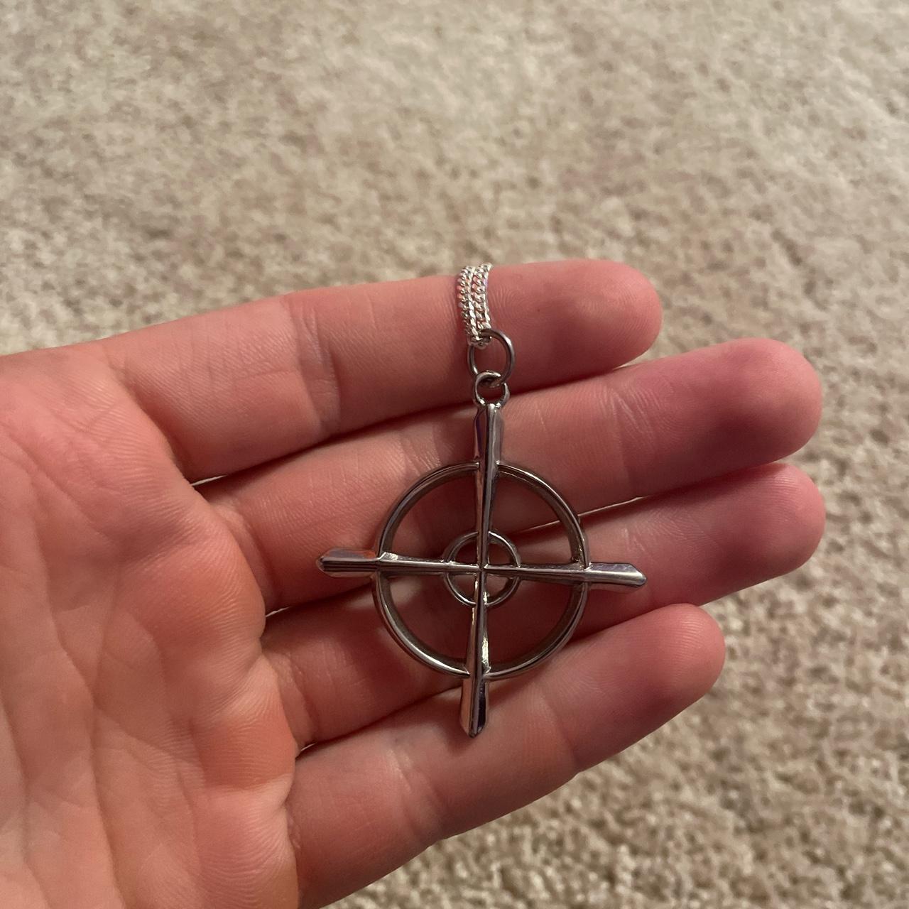 Hard jewelry pendent and chain comes together pretty... - Depop