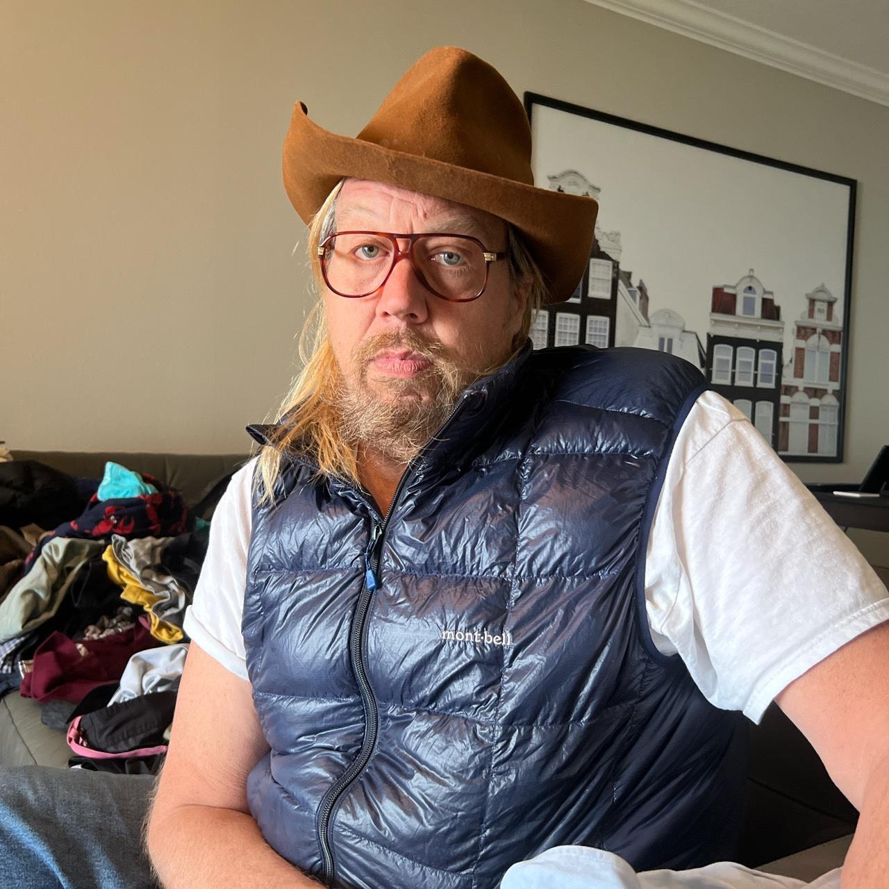 Mont bell puffer vest XXl 120$ - Depop