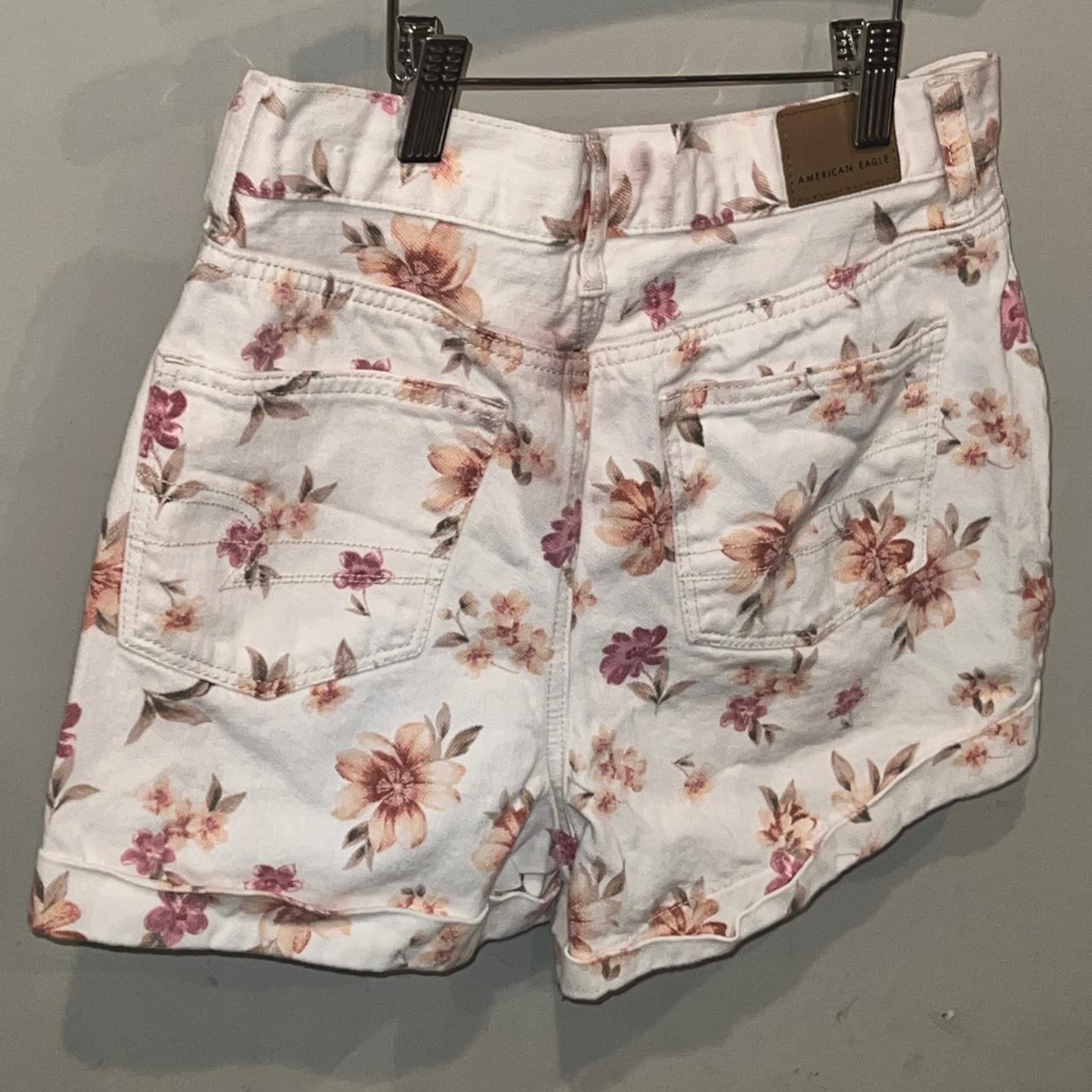 American Eagle Outfitters Women's Shorts | Depop
