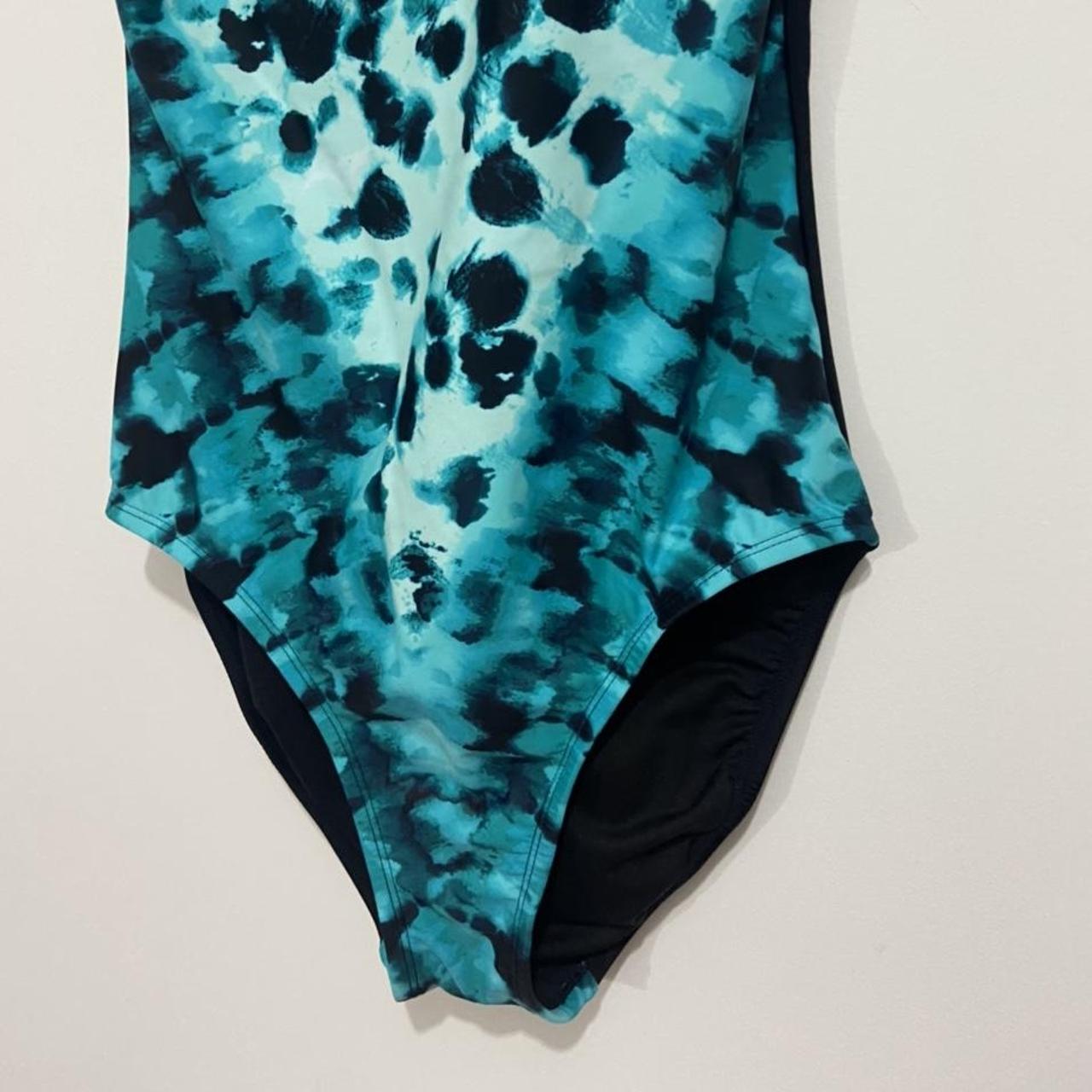 Sonnet Shores One Peace Swimsuit . Stretch. Pre-own... - Depop