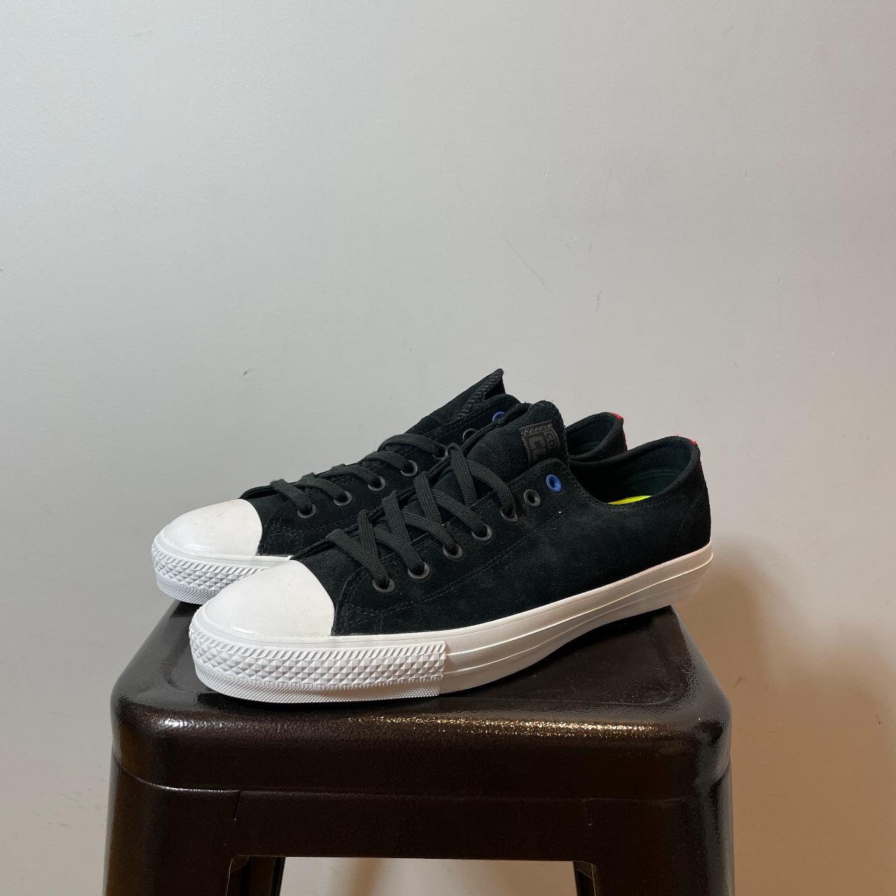 Converse Men's Black and Red Trainers | Depop