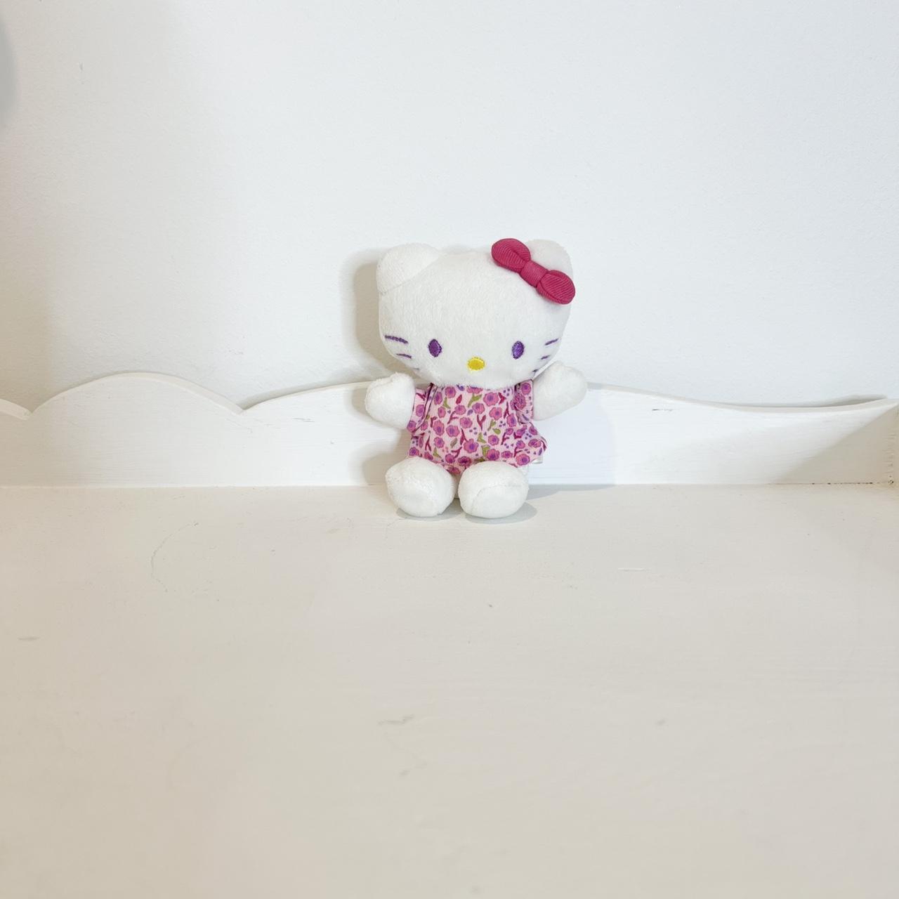 Cute little hello kitty plush 🥺 💗 - Depop