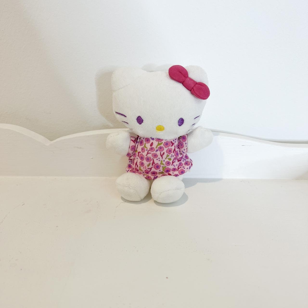Cute little hello kitty plush 🥺 💗 - Depop