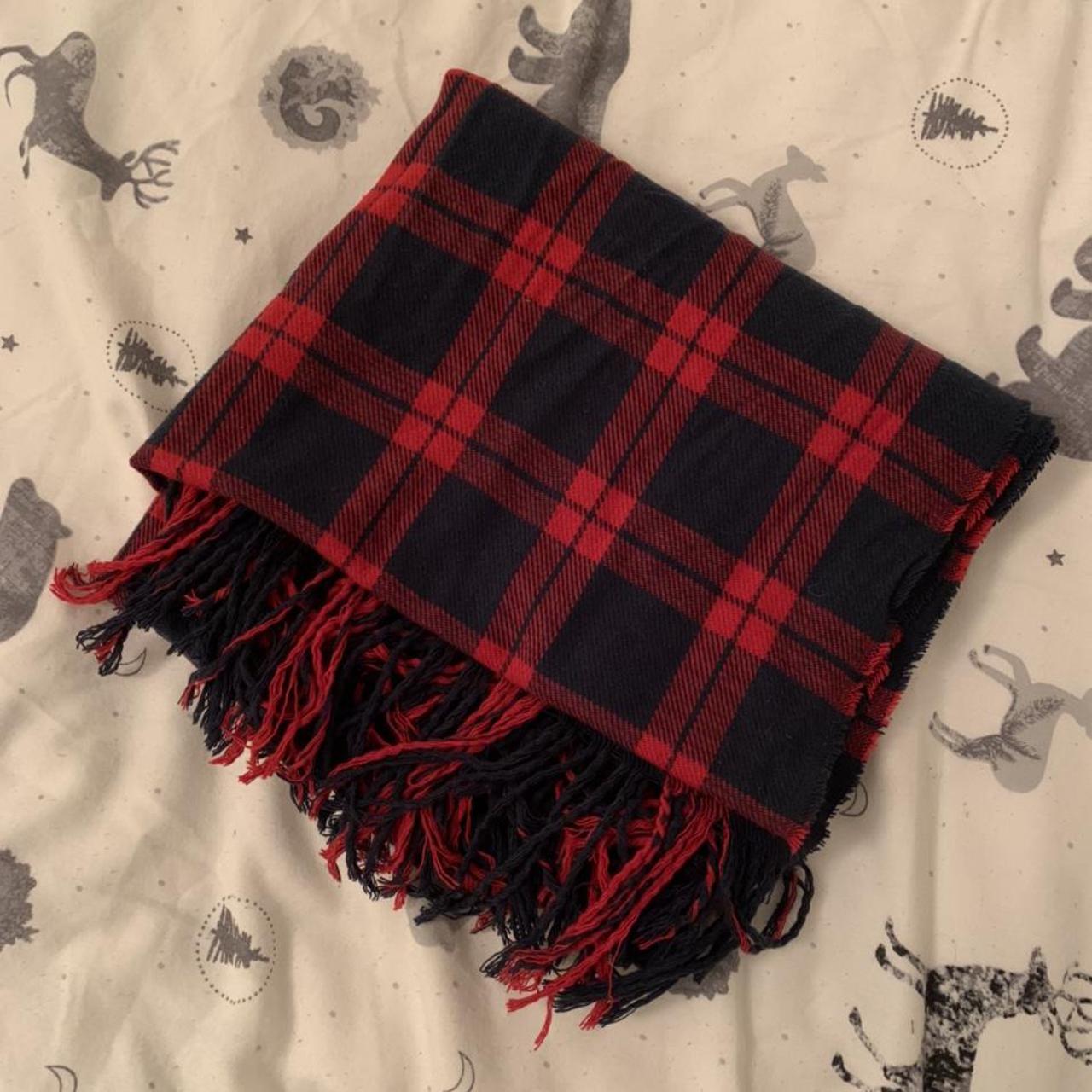 Cute little tartan scarf, barely worn and perfect... - Depop