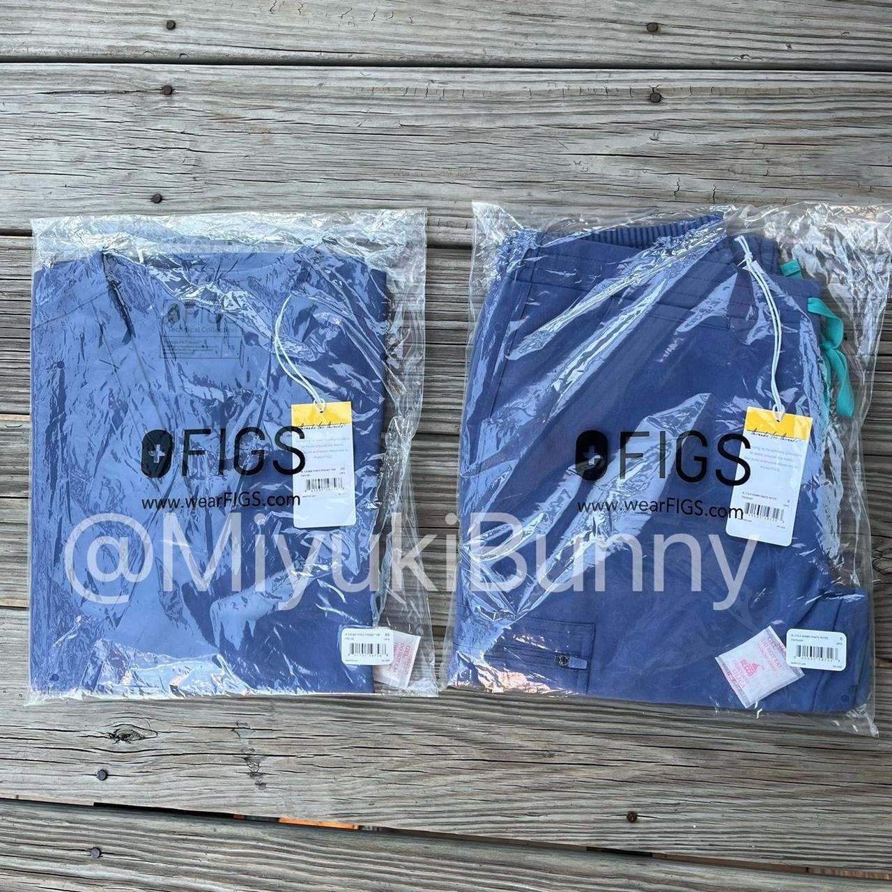 Figs Limited edition Big Sky scrub set— brand new in... - Depop