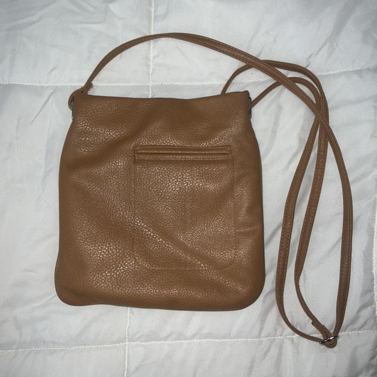 Tan/beige women’s cross body bag - Depop