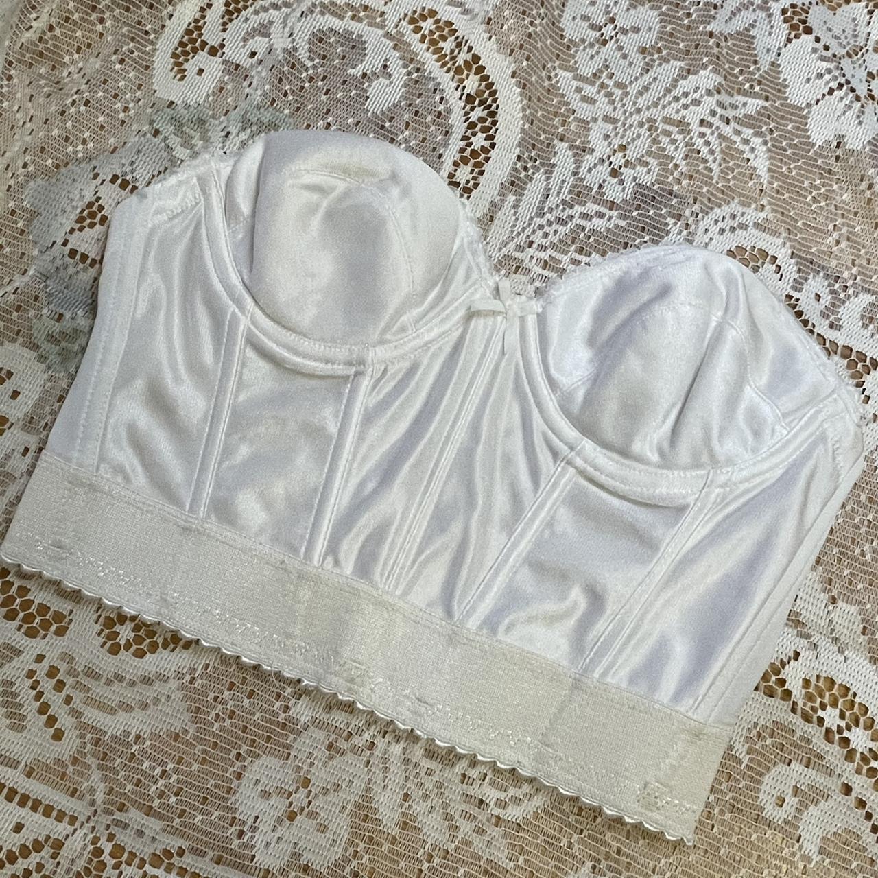 Women's White Corset | Depop