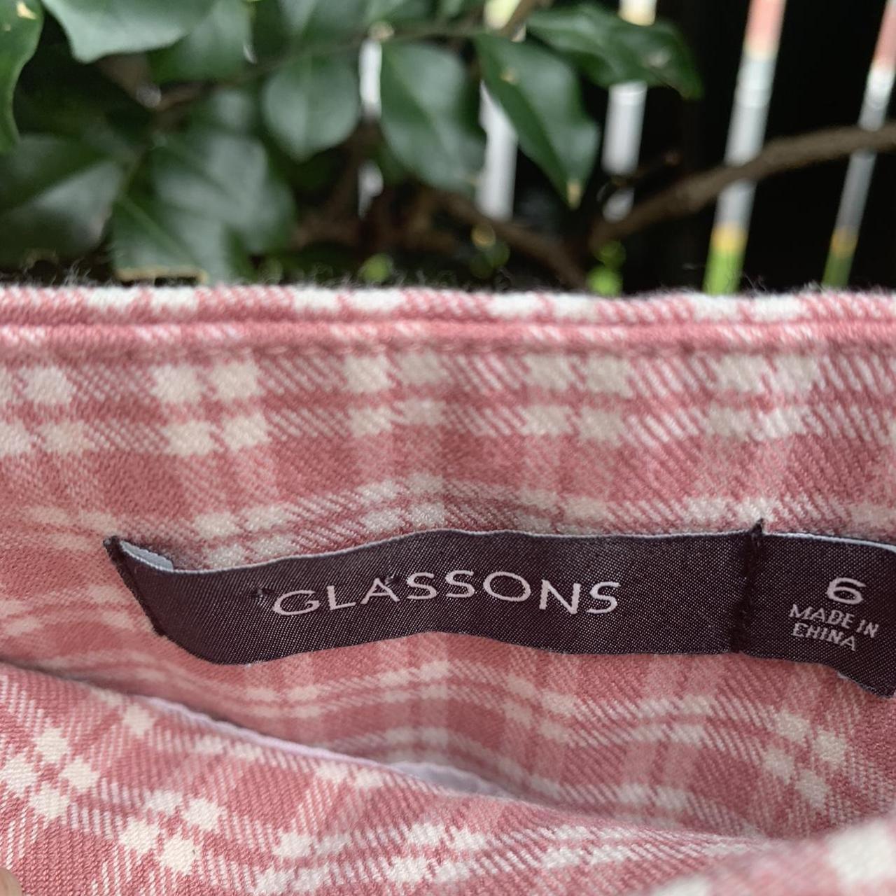 Plaid pink glassons skirt 💕🌸 -size 6 -zipper on... - Depop