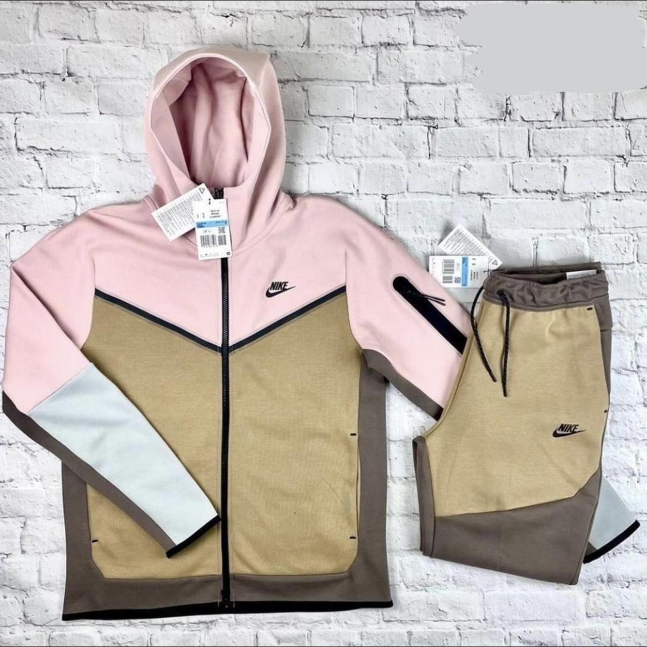 Very Rare (DEADSTOCK) Nike Tech-Fleece... - Depop