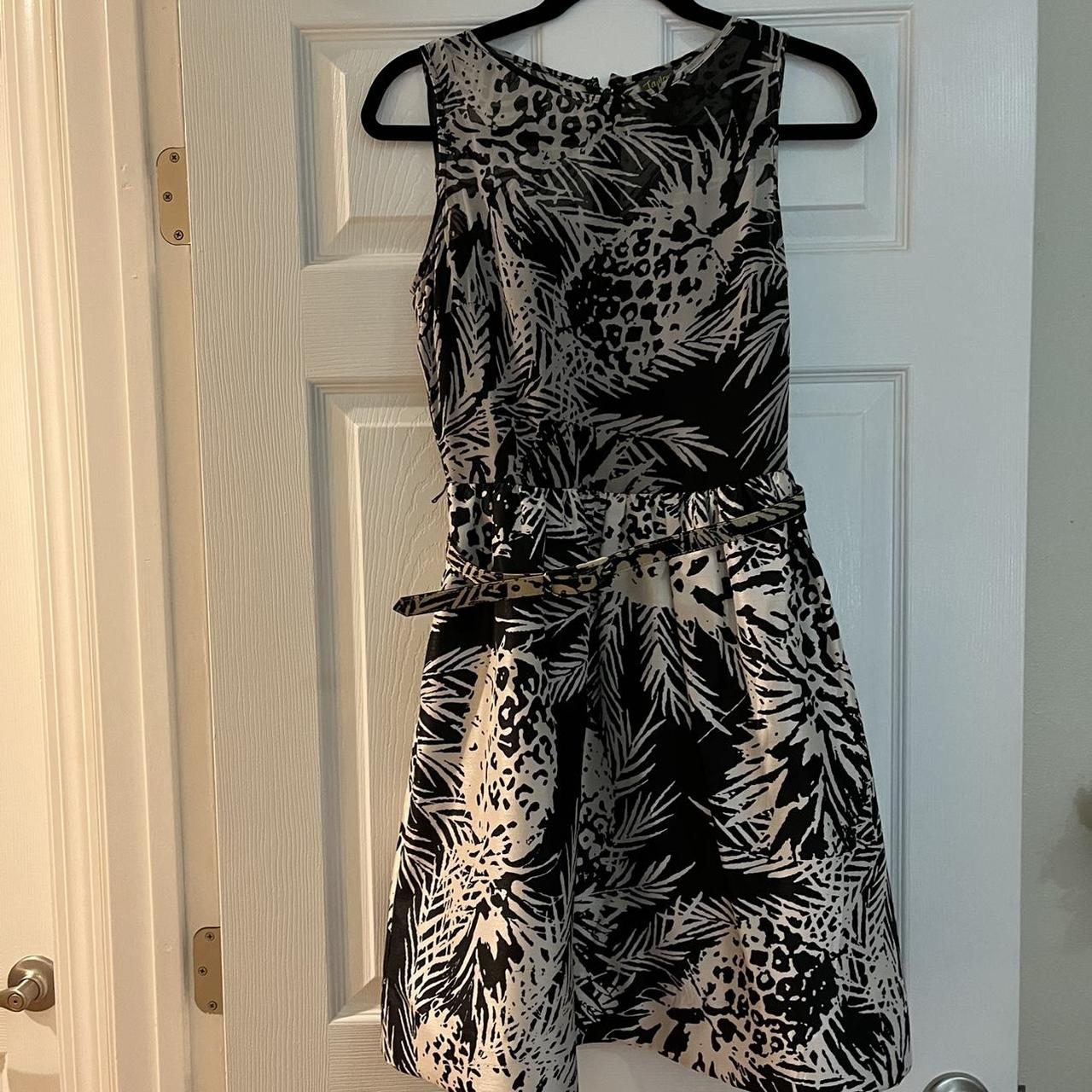 Jungle-esque style design. With belt. Slight sheet... - Depop