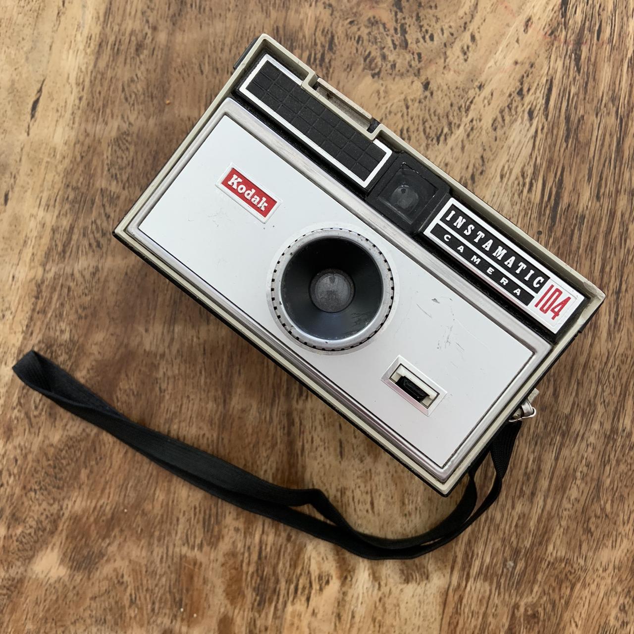 VINTAGE 1960s Kodak Instamatic camera. 126 film.... - Depop