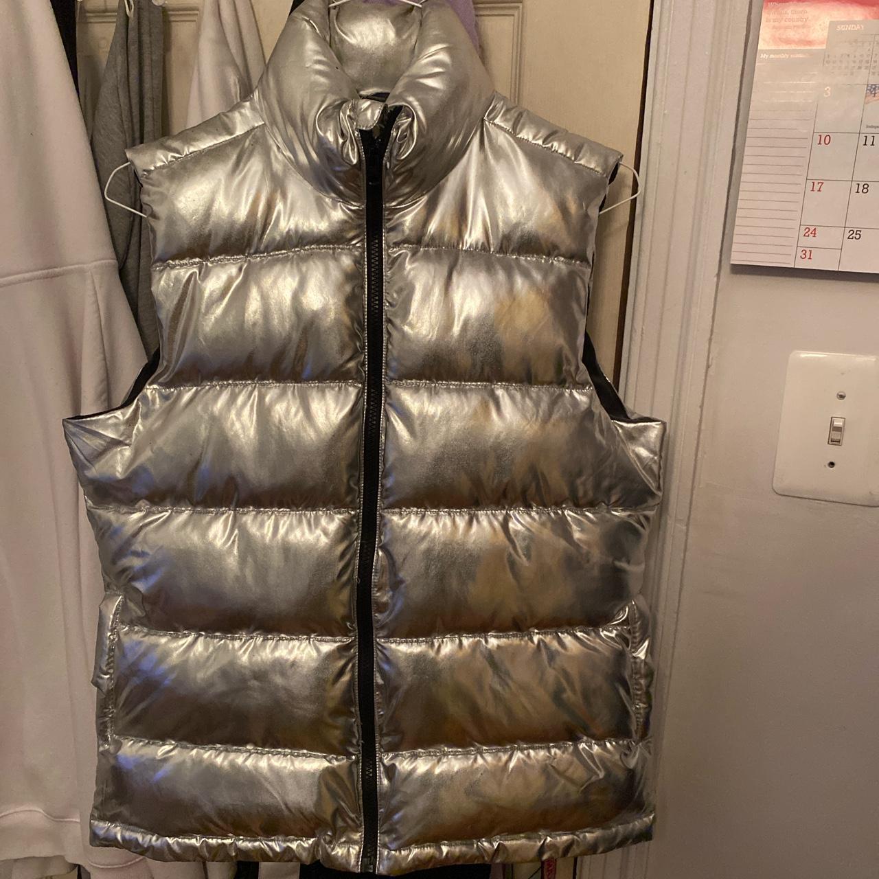 Silver puffer vest Negotiable price Larger item so... - Depop