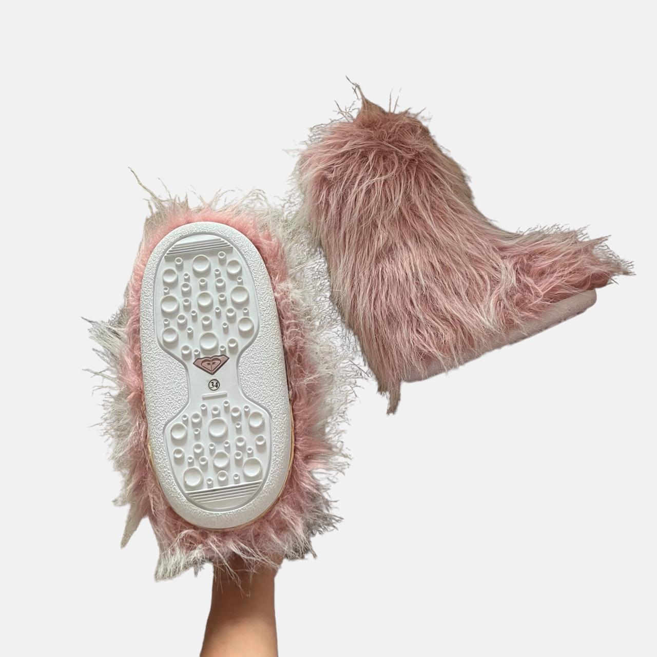 Light pink roxy fur y2k boots 💖 brand new | shoe... - Depop