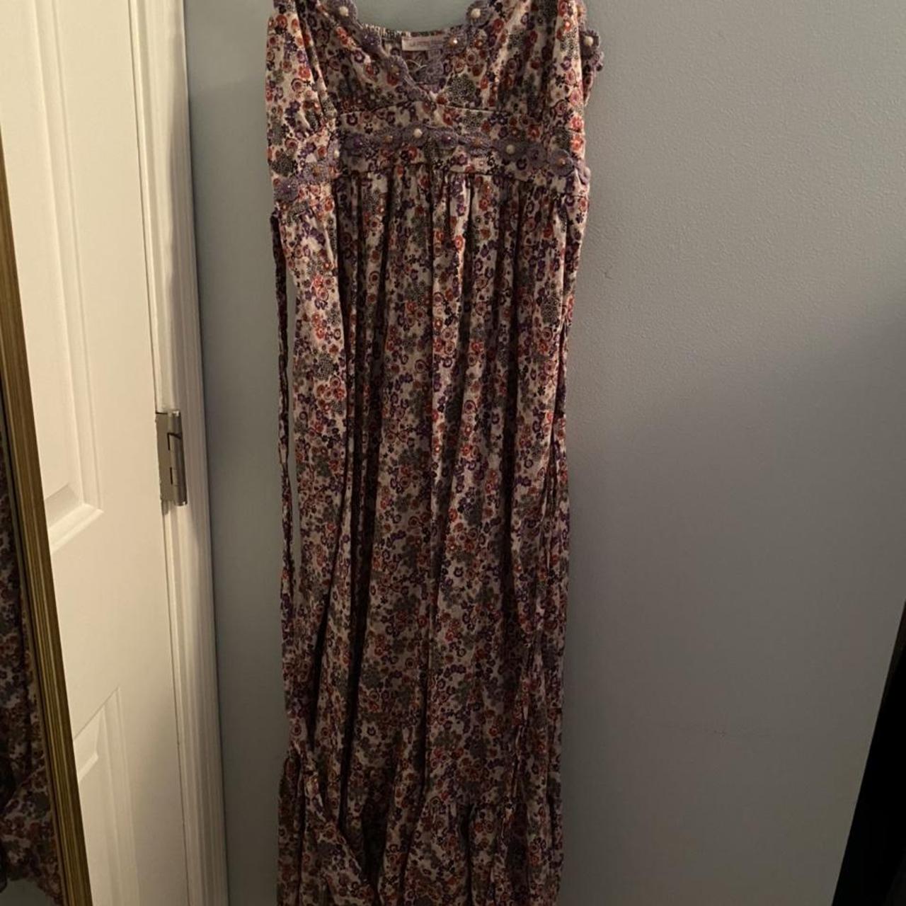 Cute Boho Maxi Dress With Ties Only Flaw On Missing Depop