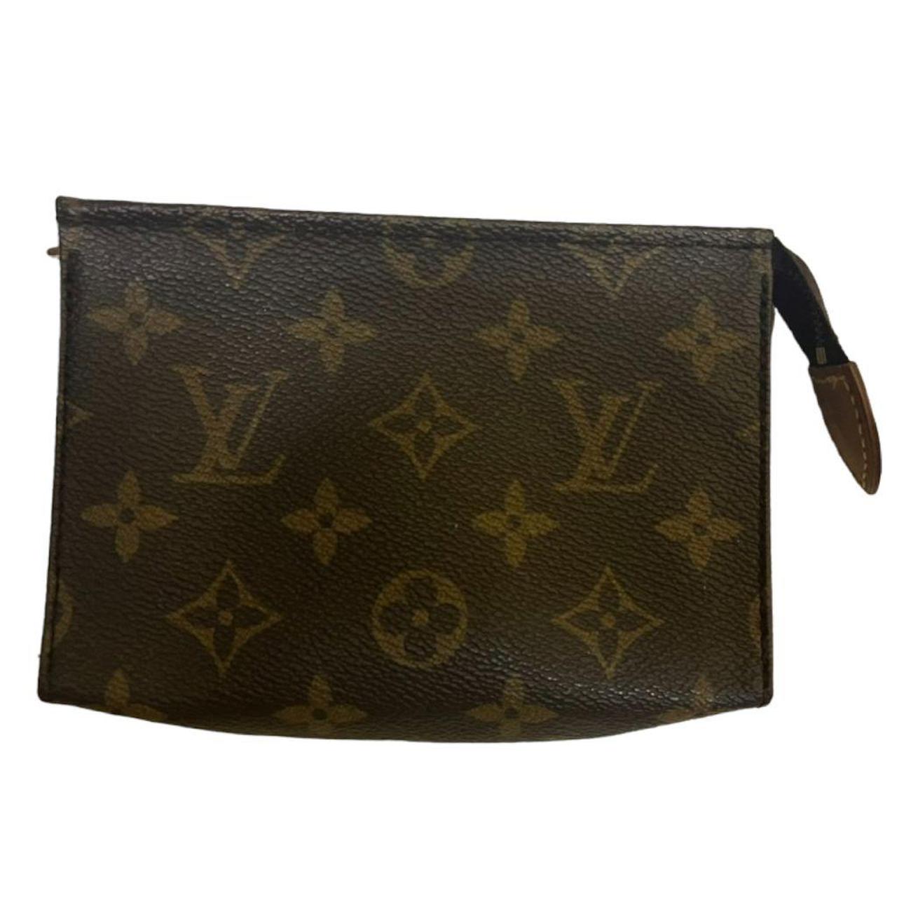 Really pretty Louis Vuitton Pouch in a clean bright... - Depop