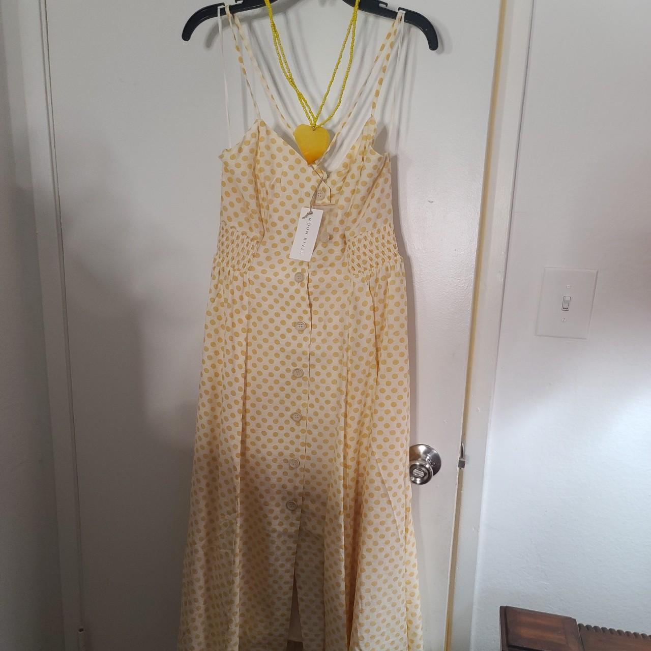 Moon River Women's Cream and Yellow Dress | Depop