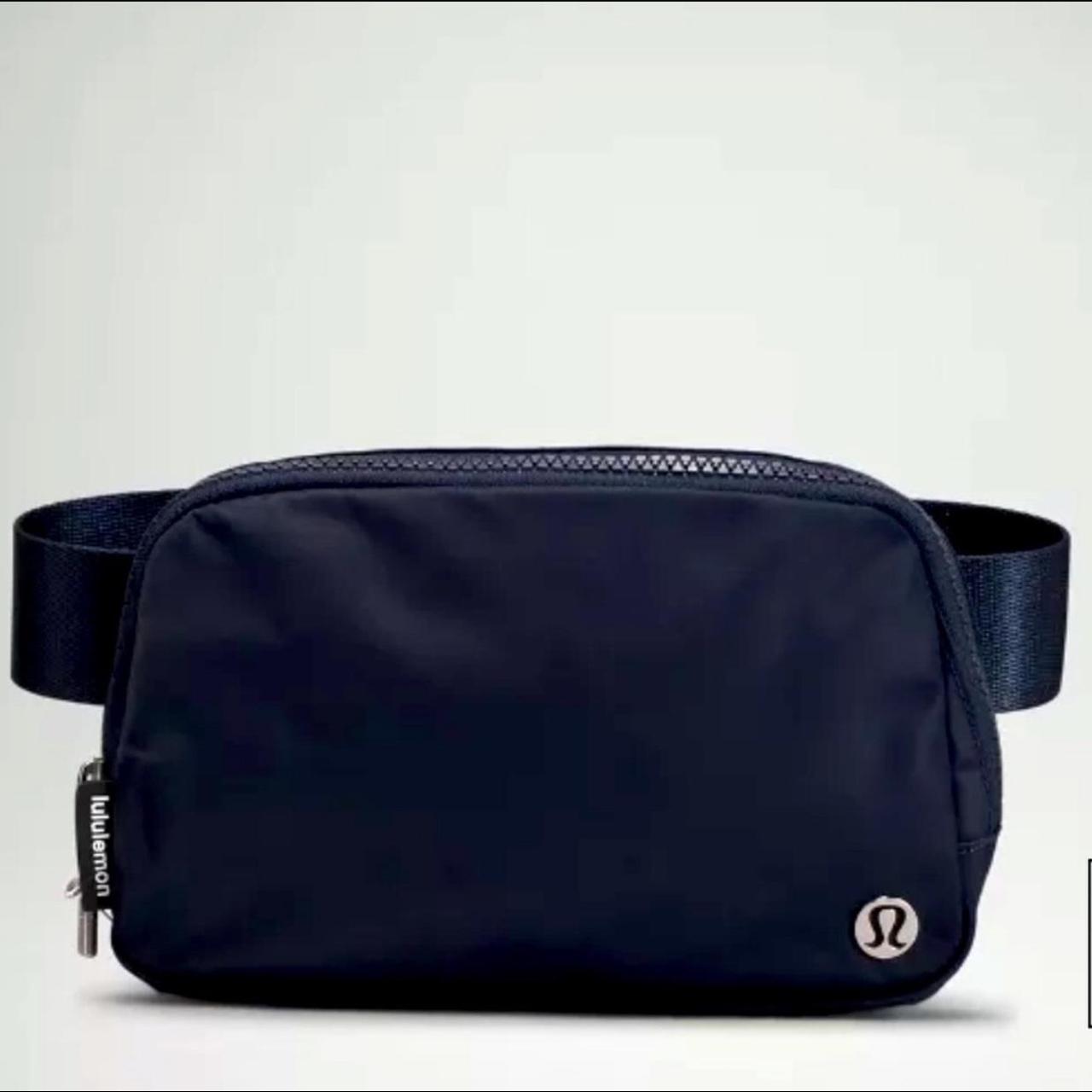 Lululemon Womens Navy Bag Depop