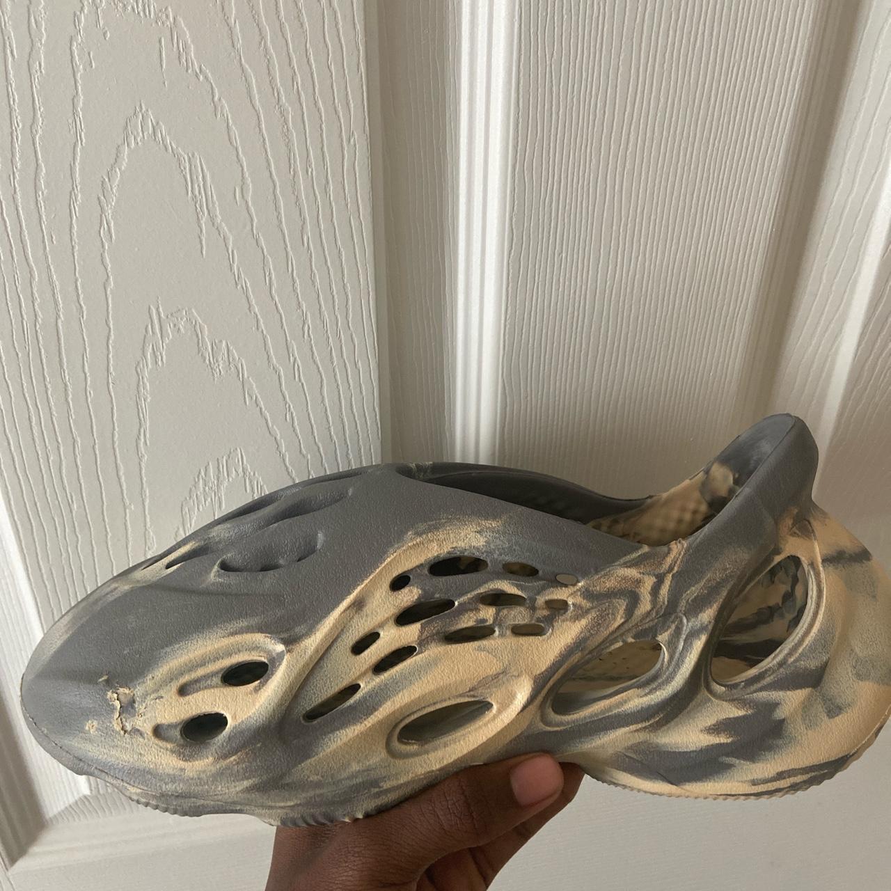 MX Moon Gray Yeezy Foam Runner worn 1 time no box - Depop