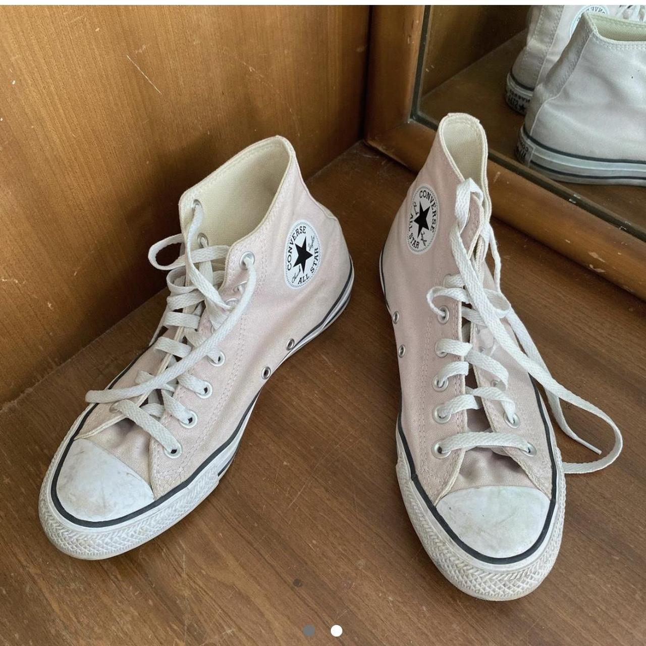 Pale pink converses - light scuffing on toe - Depop Pale pink converses - light scuffing on toe - Depop