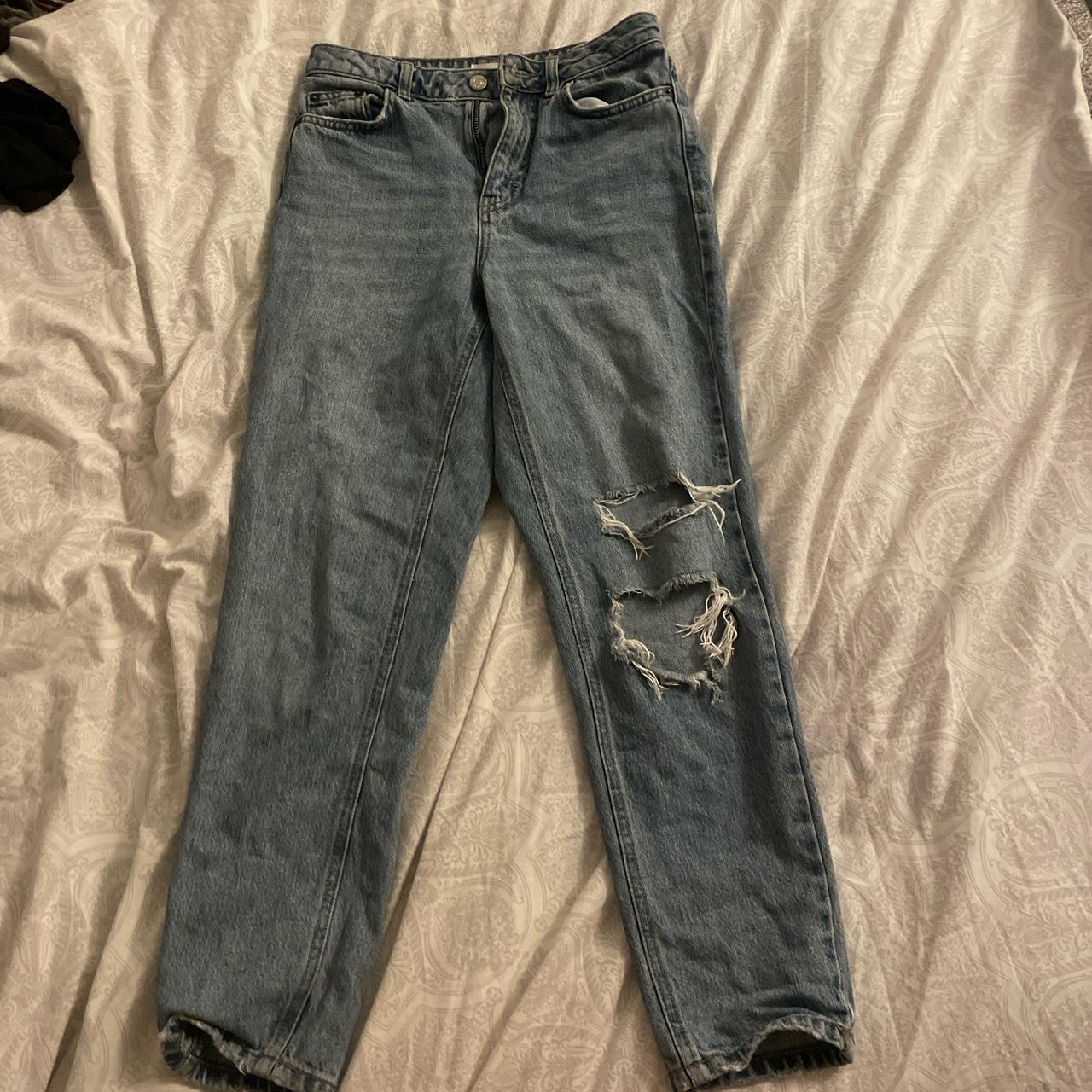 TOPSHOP RIPPED DENIM MOM JEANS Worn but excellent... - Depop