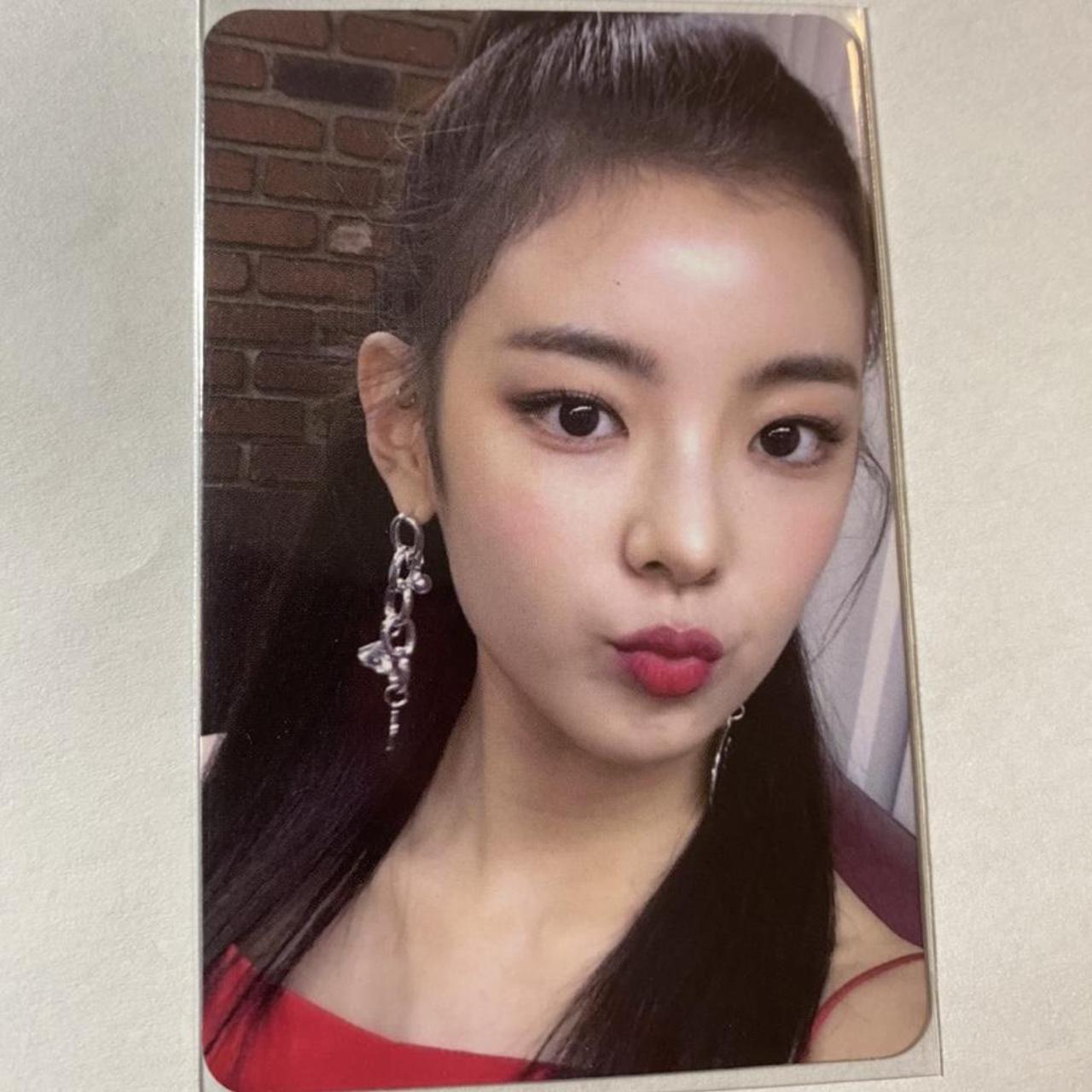 ITZY Lia 1st Mini Album IT’z ICY Official... - Depop