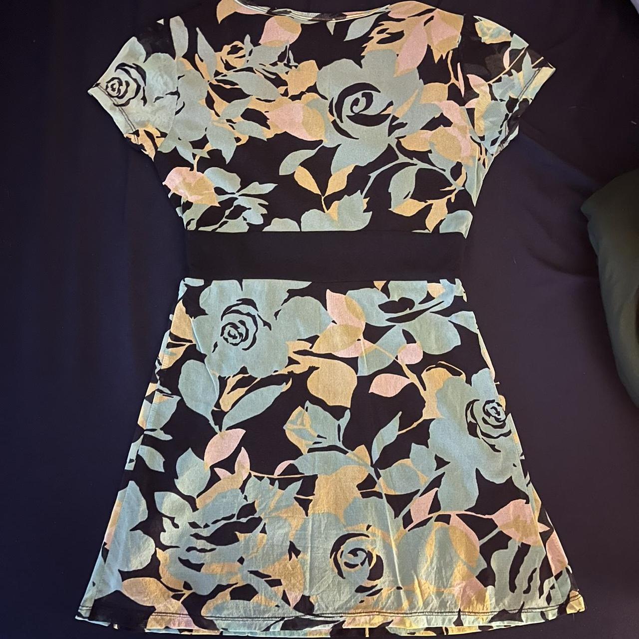 Super flattering dual layer mesh top with a funky... | Depop