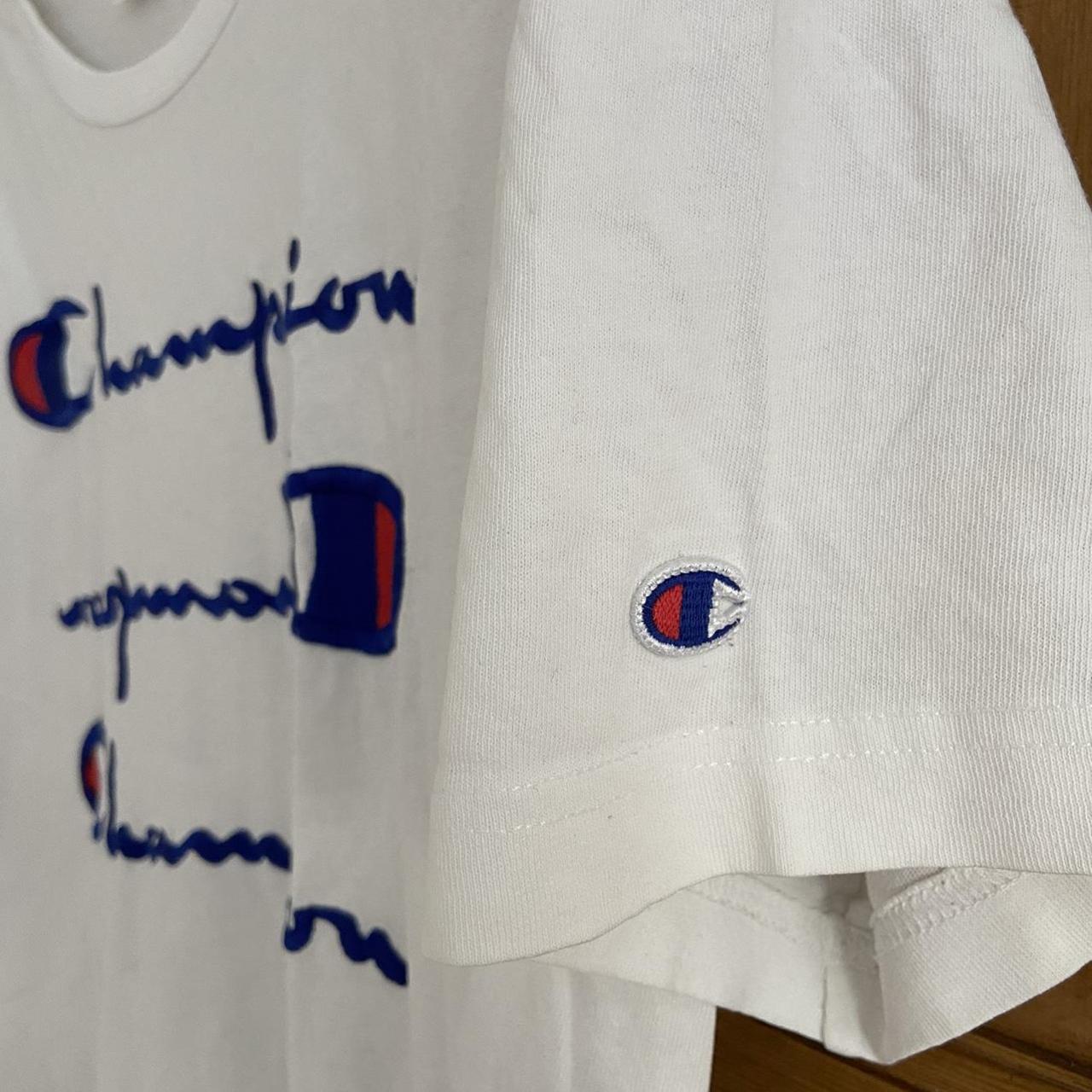 🧔🏽‍♂️ CHAMPION White Embroidered Logo T-Shirt Size Large ⭐️ - Depop
