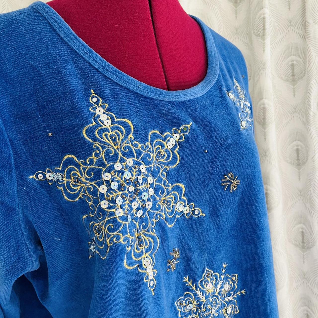 Festive Showflake Velvet Velour Tip with Embroidery... - Depop