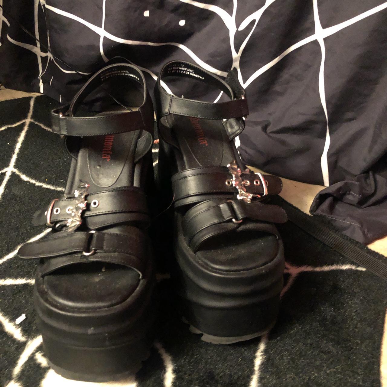 DEMONIAS-WAVE-13 BAT PLATFORMS!! these are so cute... - Depop