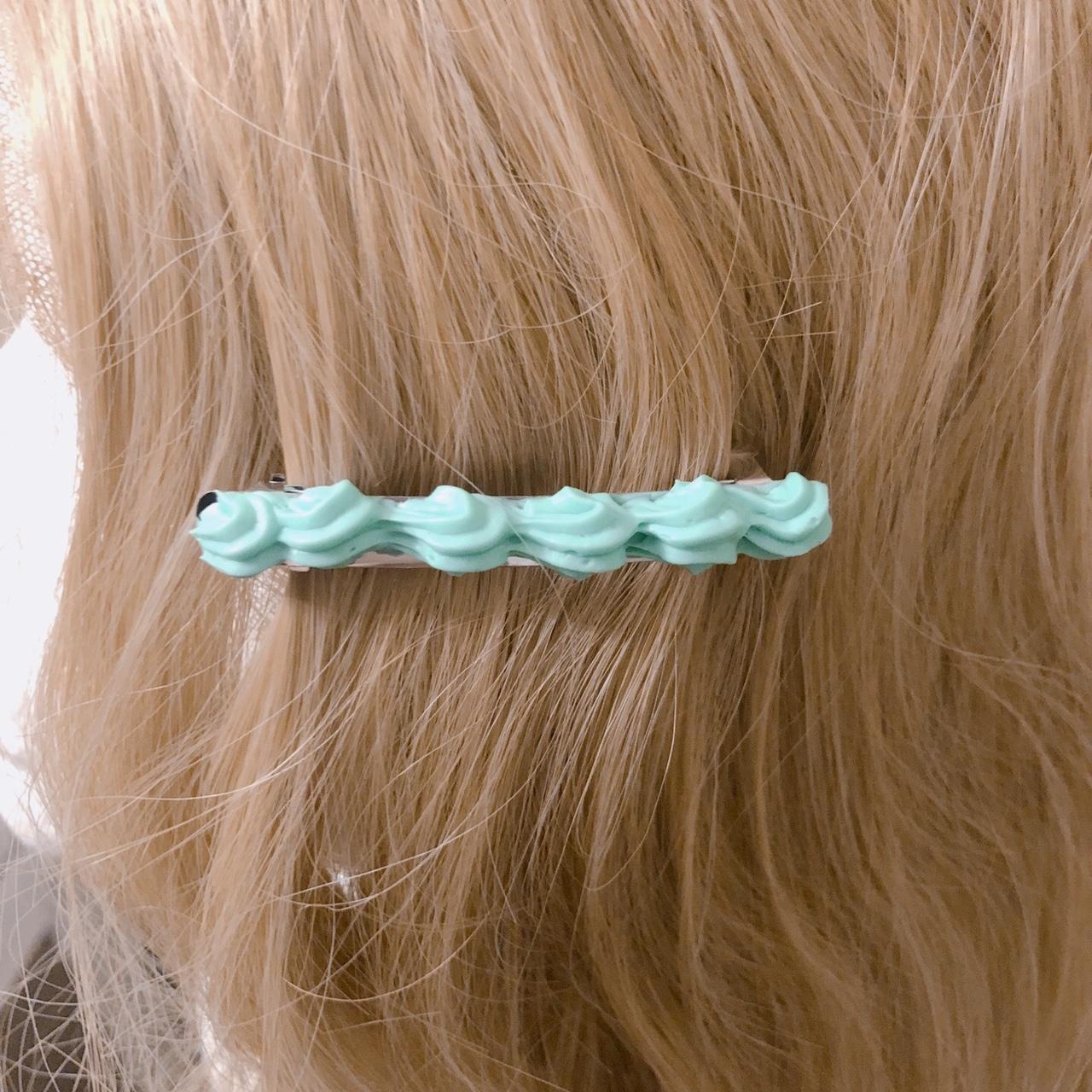 Teal cream hair clip! Perfect for a decora or lolita... - Depop