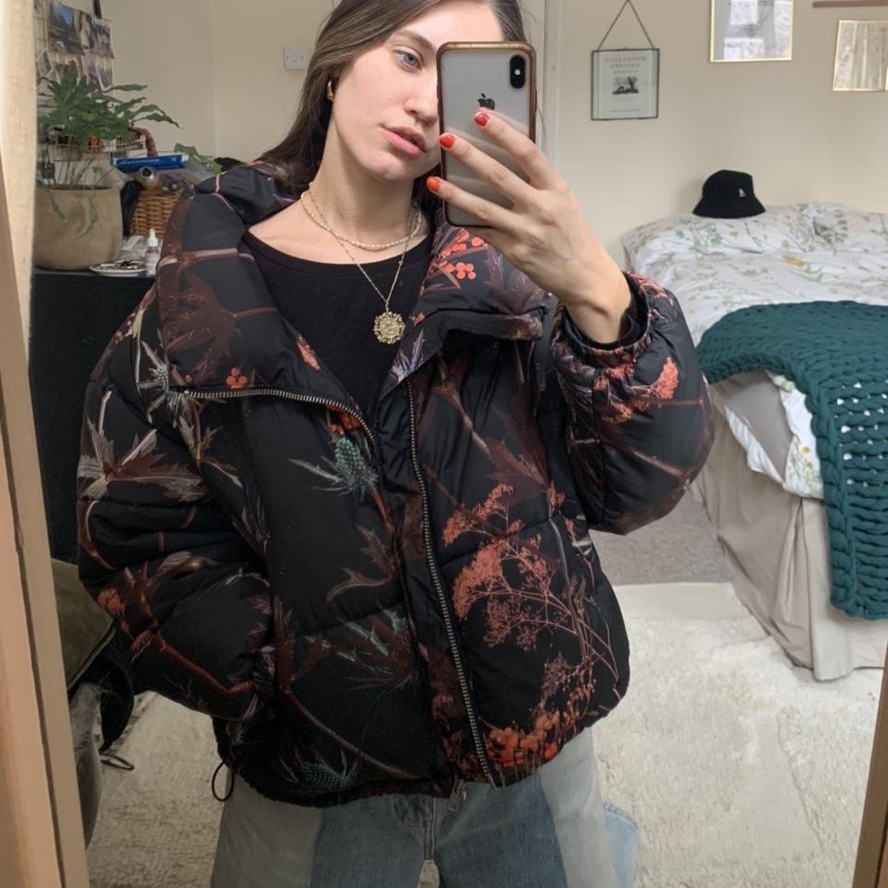 Weekday printed puffer in size UK S. Only worn a few... - Depop