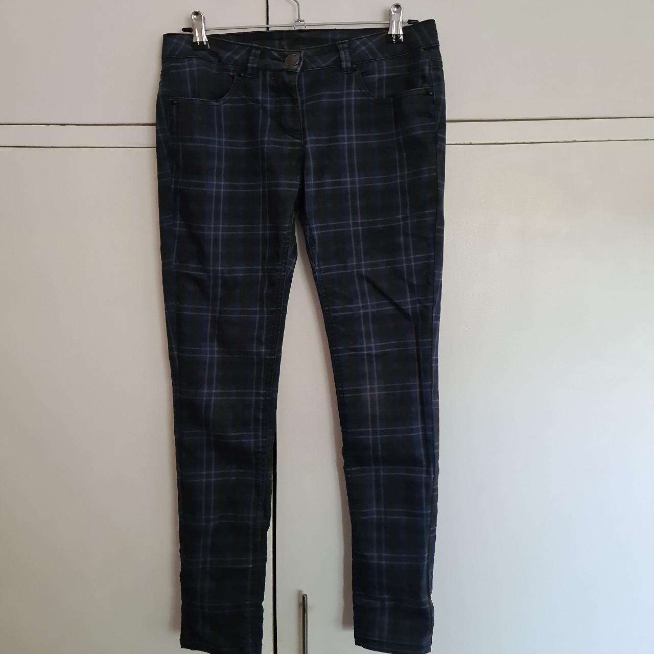 Blue and black checkered skinny jeans, size 8 (I... - Depop