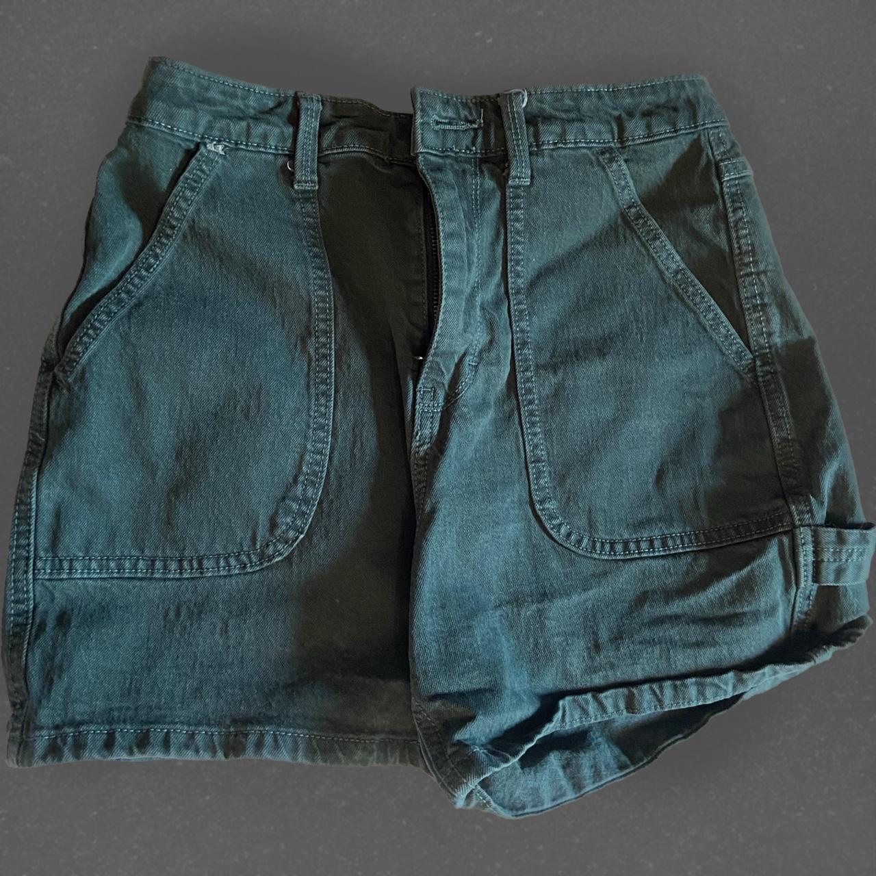 Universal Thread Women's Green and Khaki Shorts | Depop