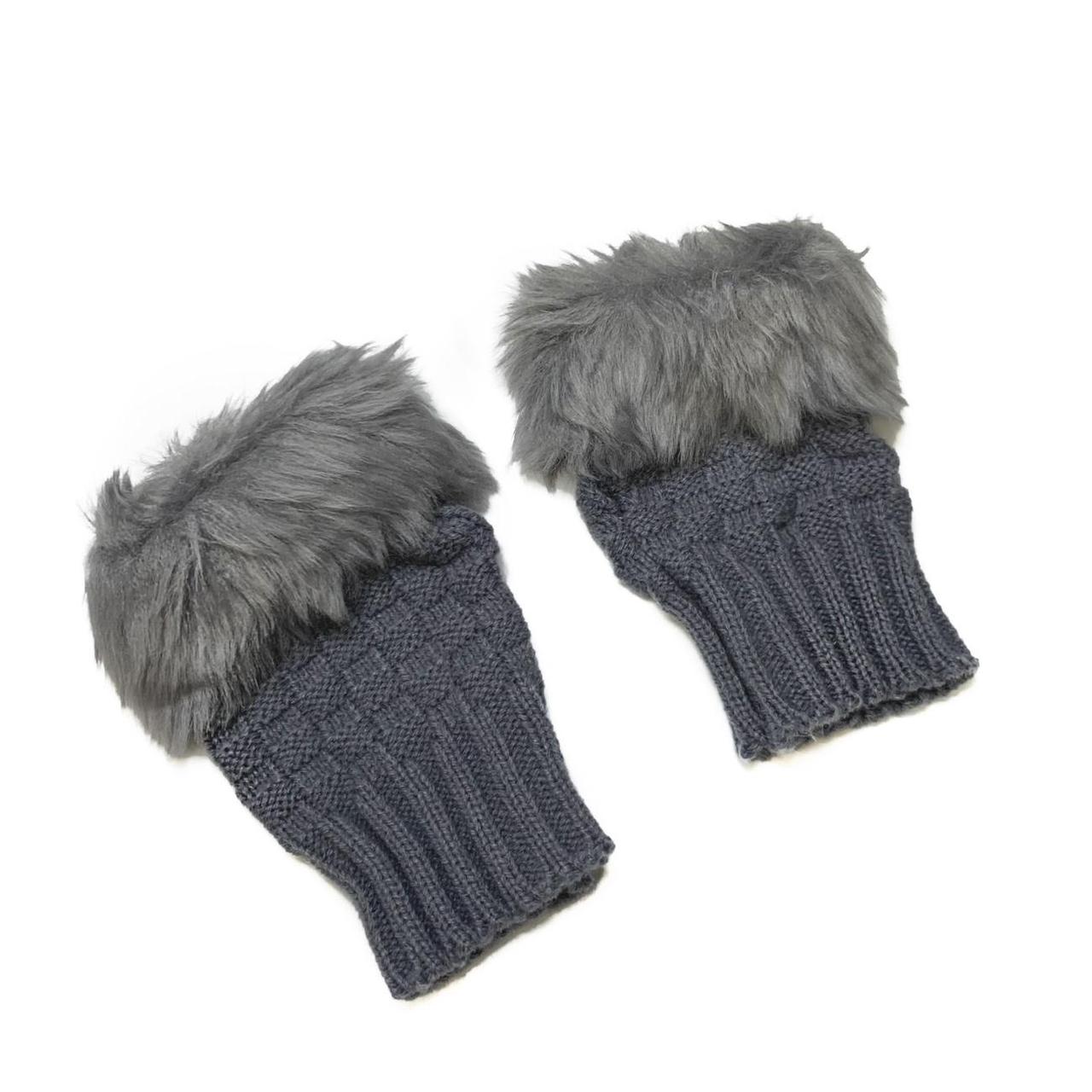 GREY KNIT MITTENS WITH FUR • Grey fingerless gloves... - Depop