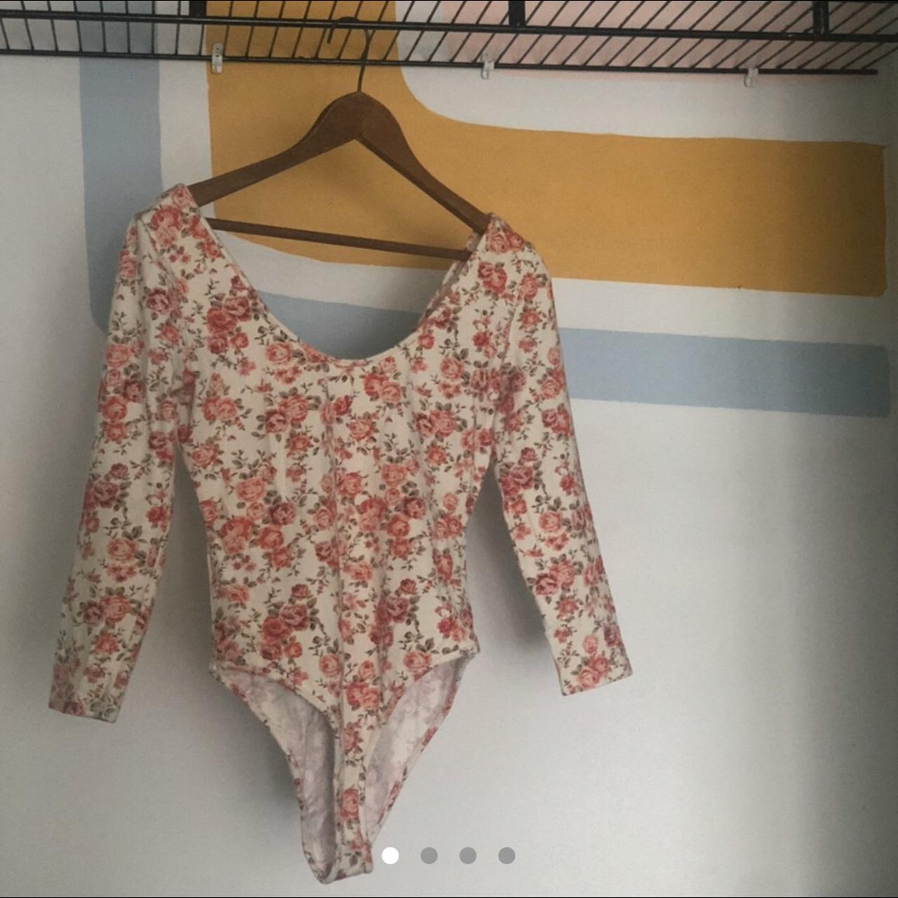 this floral bodysuit just wants to *hang out* with... - Depop