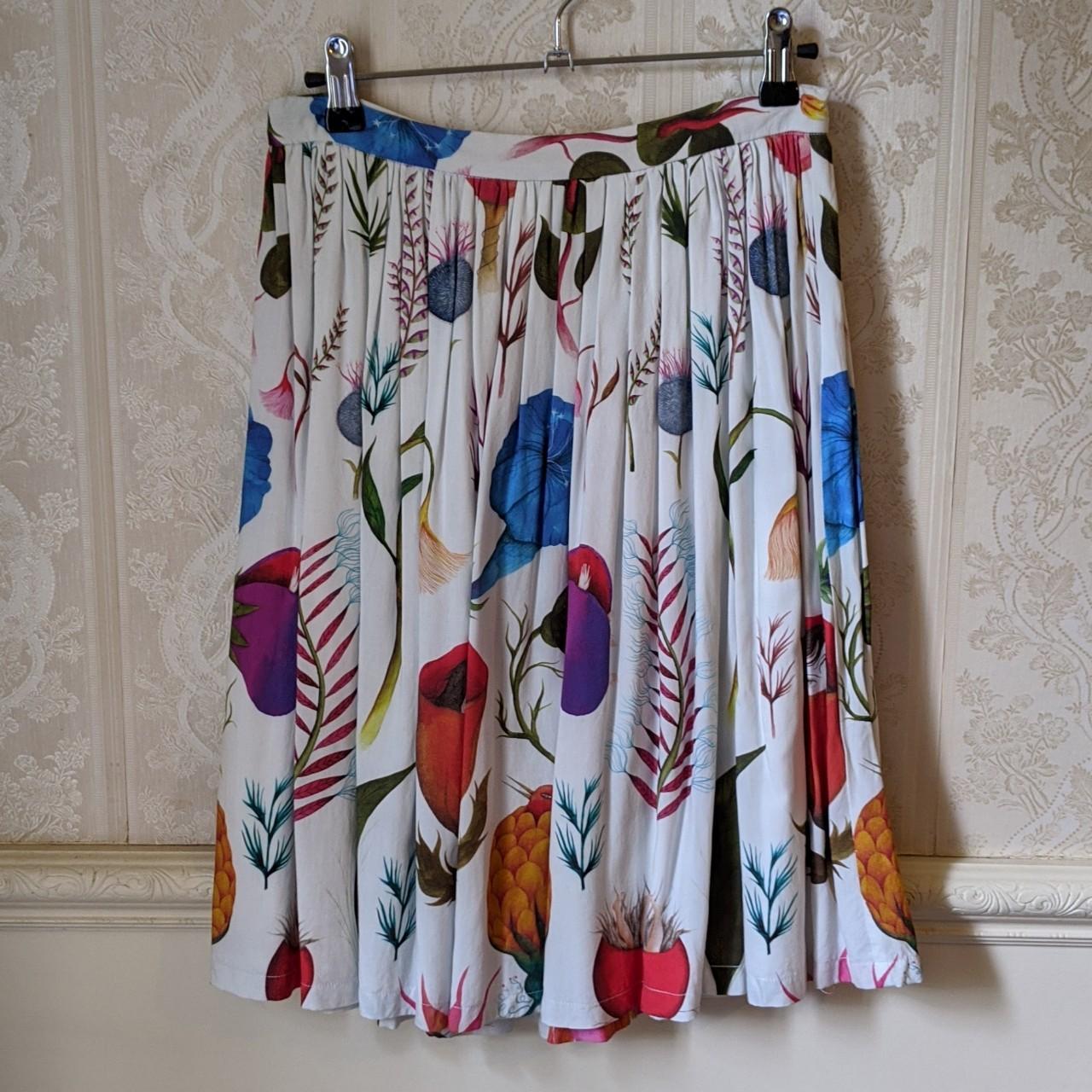 La Casita De Wendy white viscose skirt with a... - Depop
