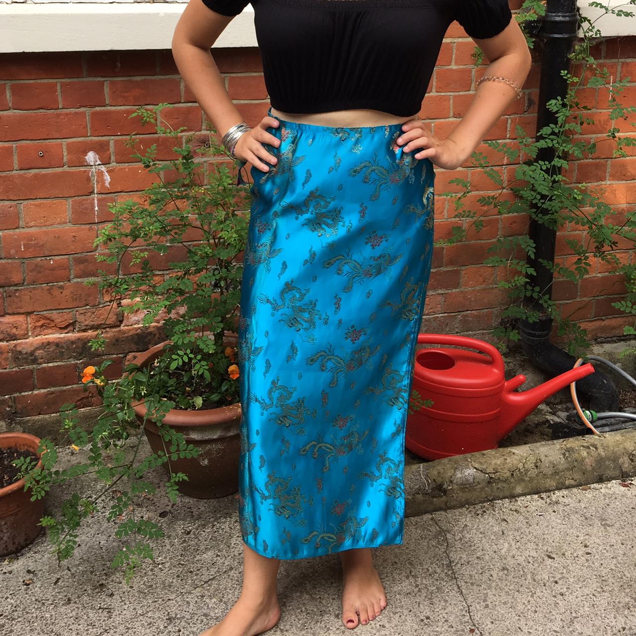 Incredible Chinese oriental dragon silk satin wrap... - Depop