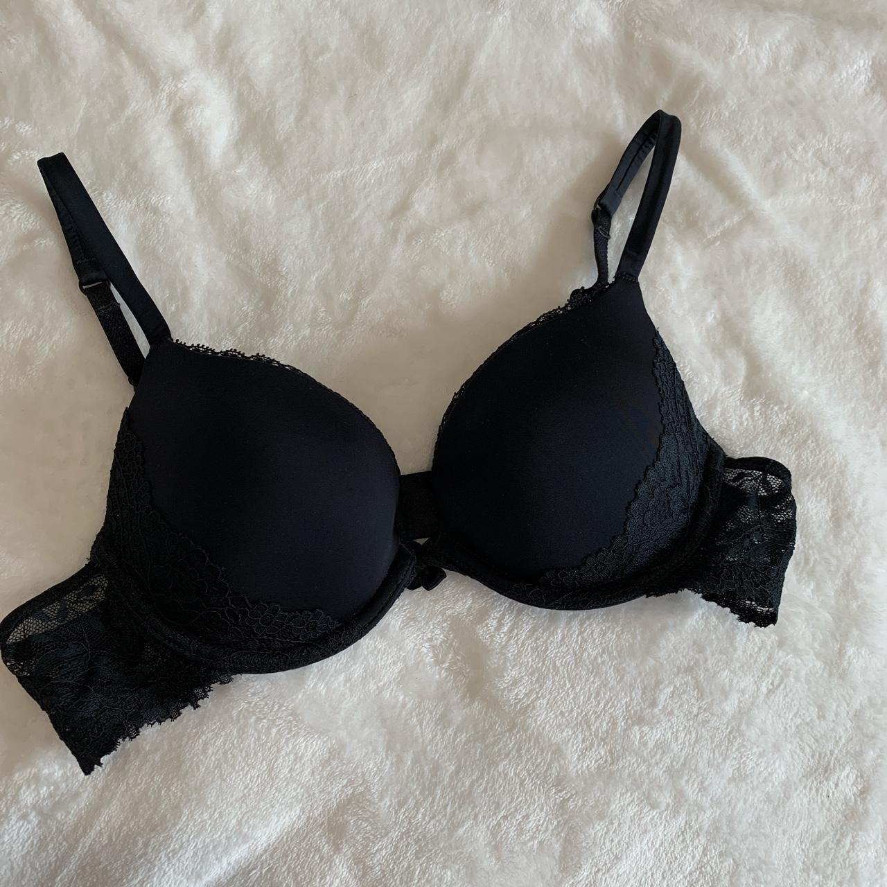 Women's Black Bra | Depop