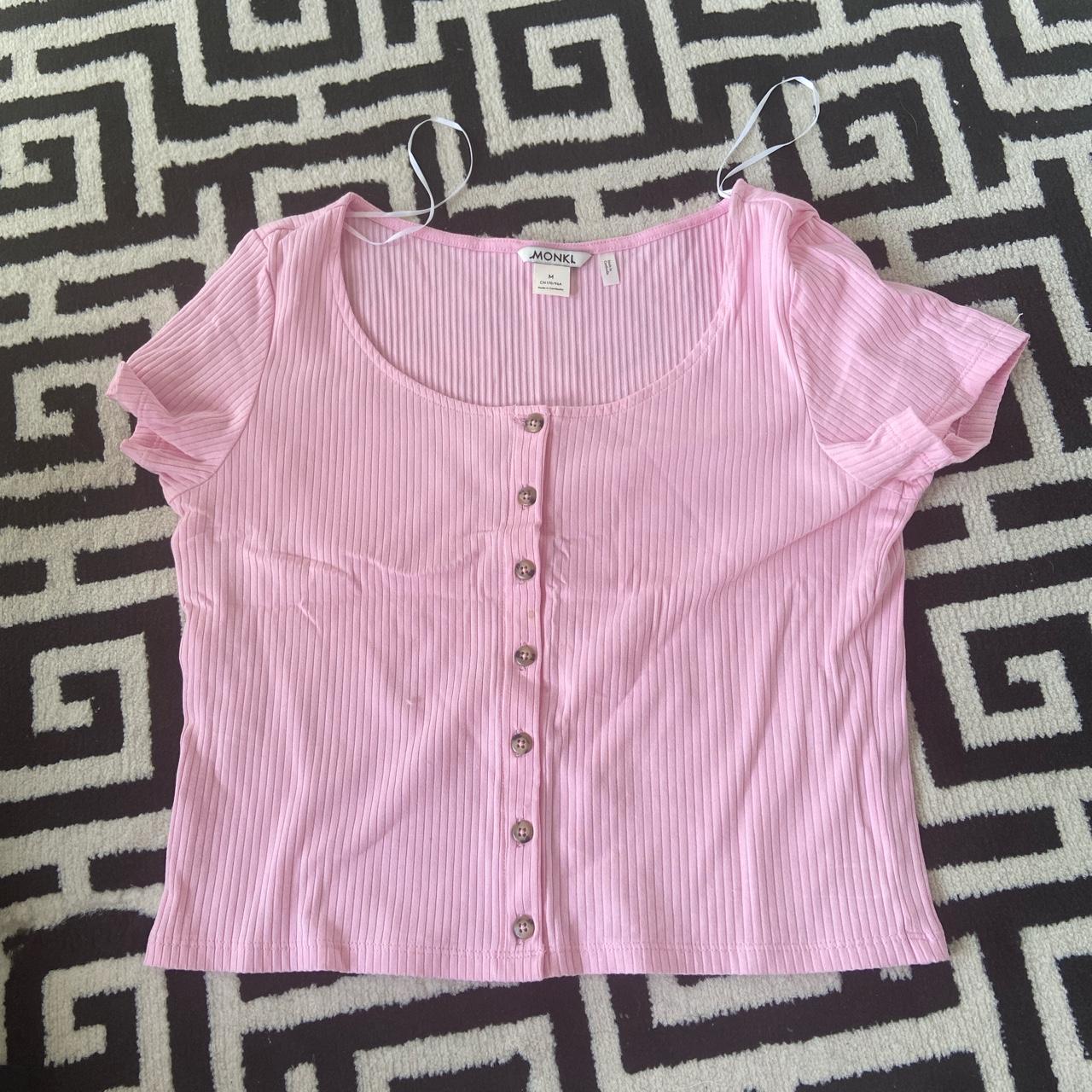 Cute pink buttoned crop top Size M #streetwear... - Depop