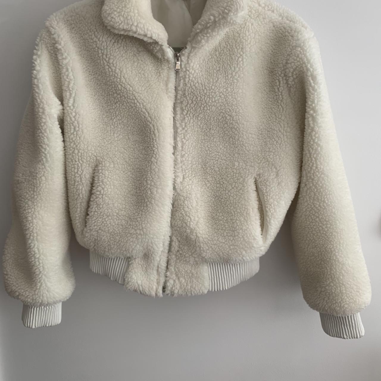 Sorelle White teddy jacket Size small £9 - Depop