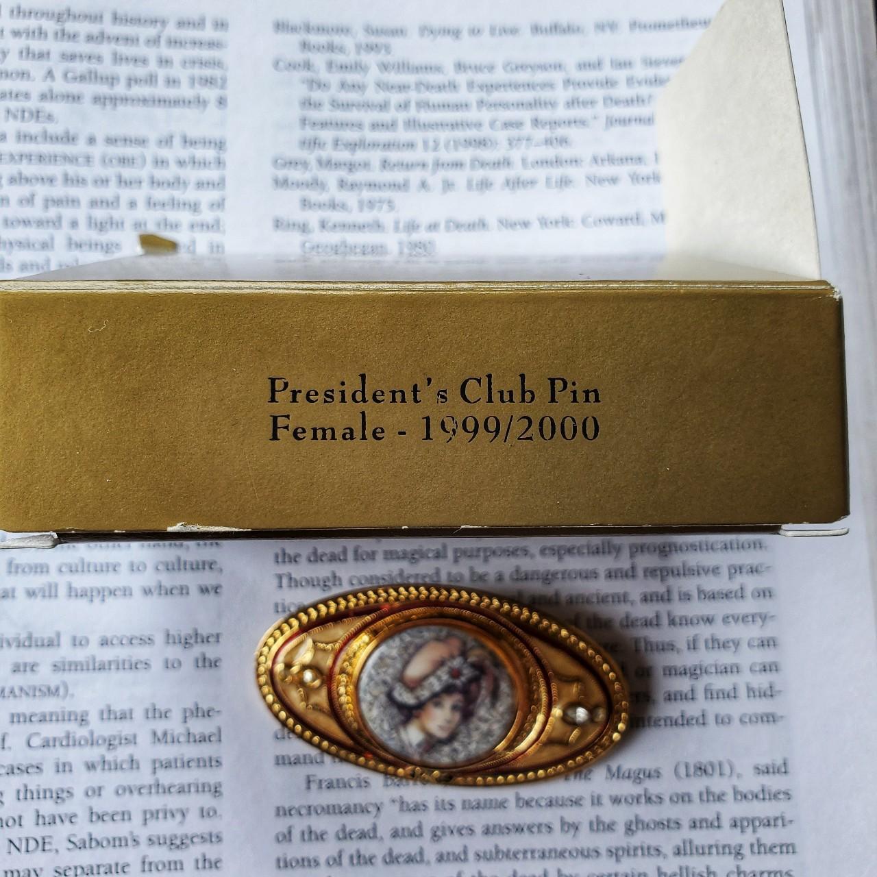 Vintage 1999/2000 presidents club brooch by Avon.... - Depop