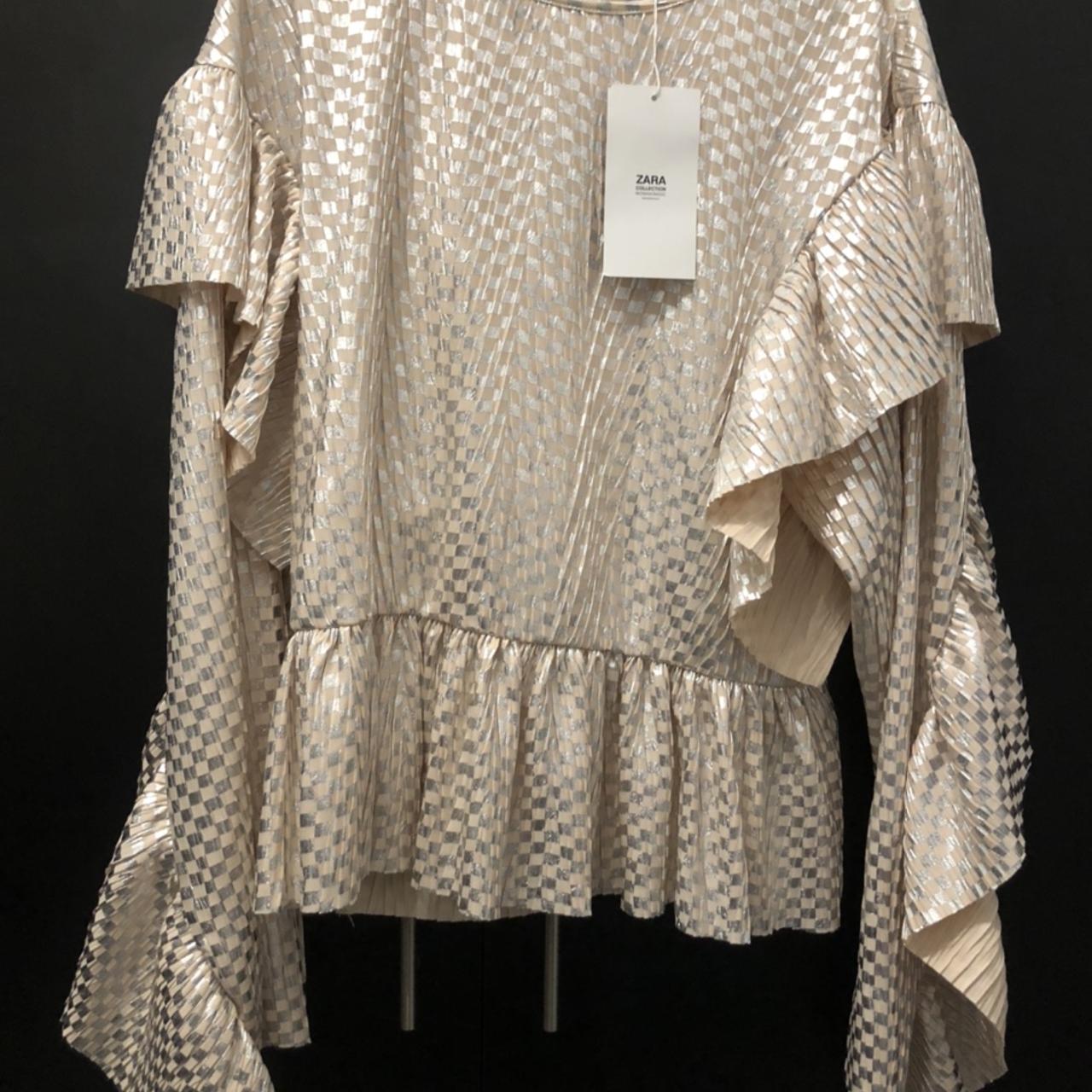 Zara stunning blouse. Brand New size M. #zara #sizeM... - Depop