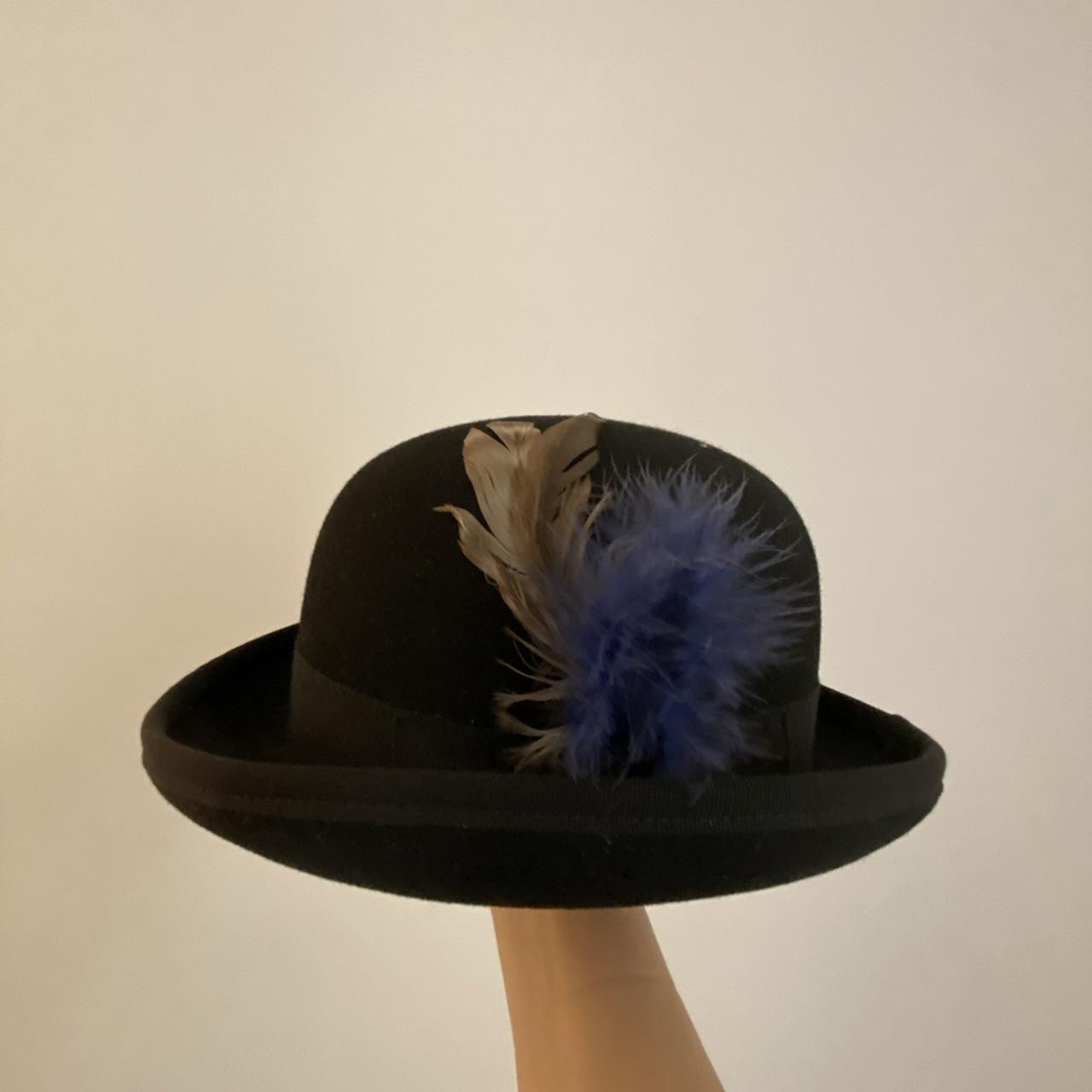 Bombetta cappello con piumette vere acquistata nella... - Depop