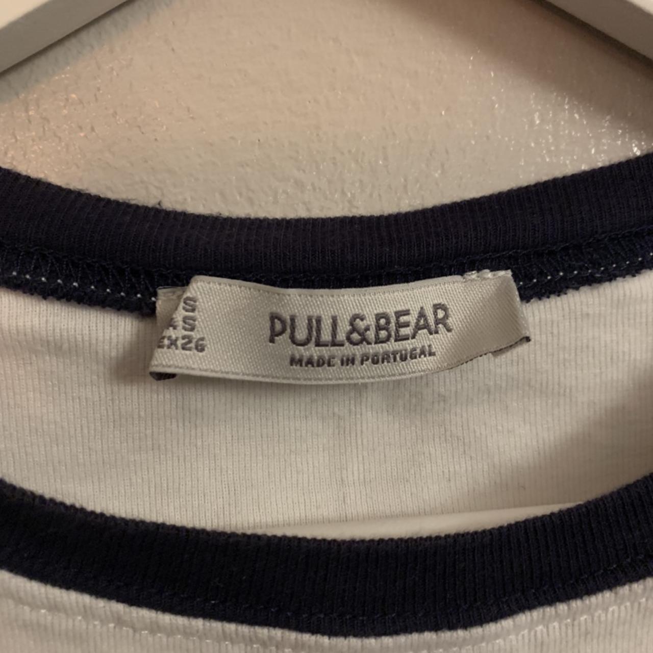 pull & bear new york mount cropped t-shirt size... - Depop