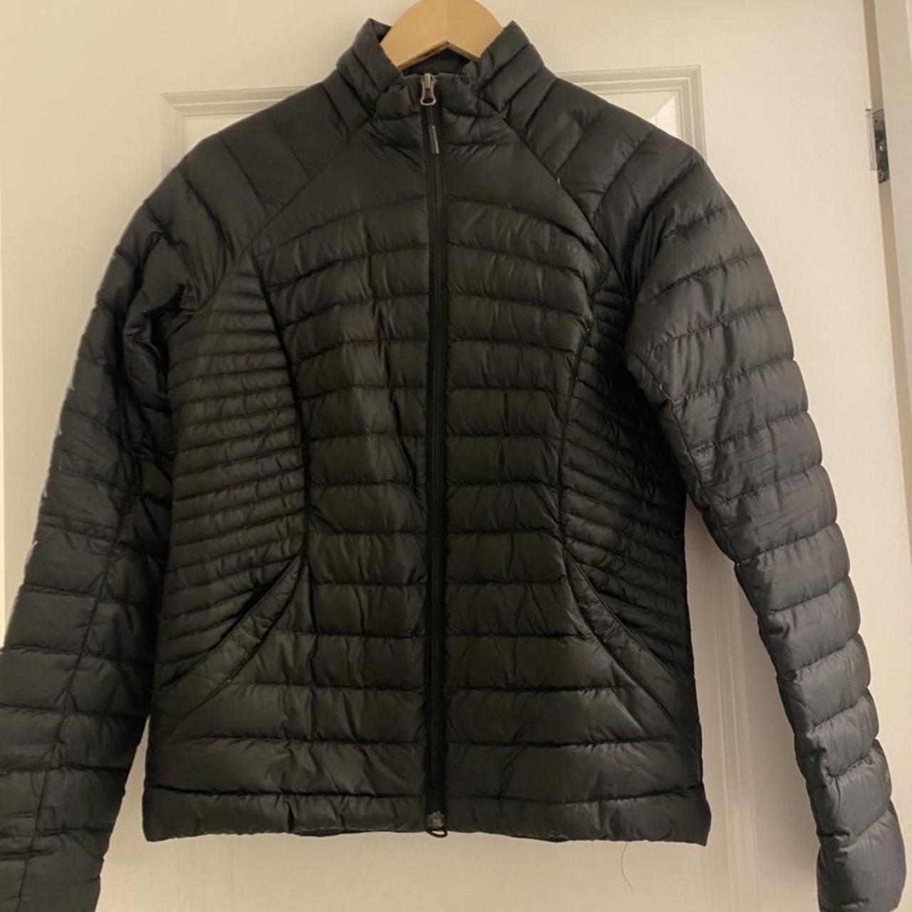 North face puffer jacket 700, no hood. Inside zip... - Depop